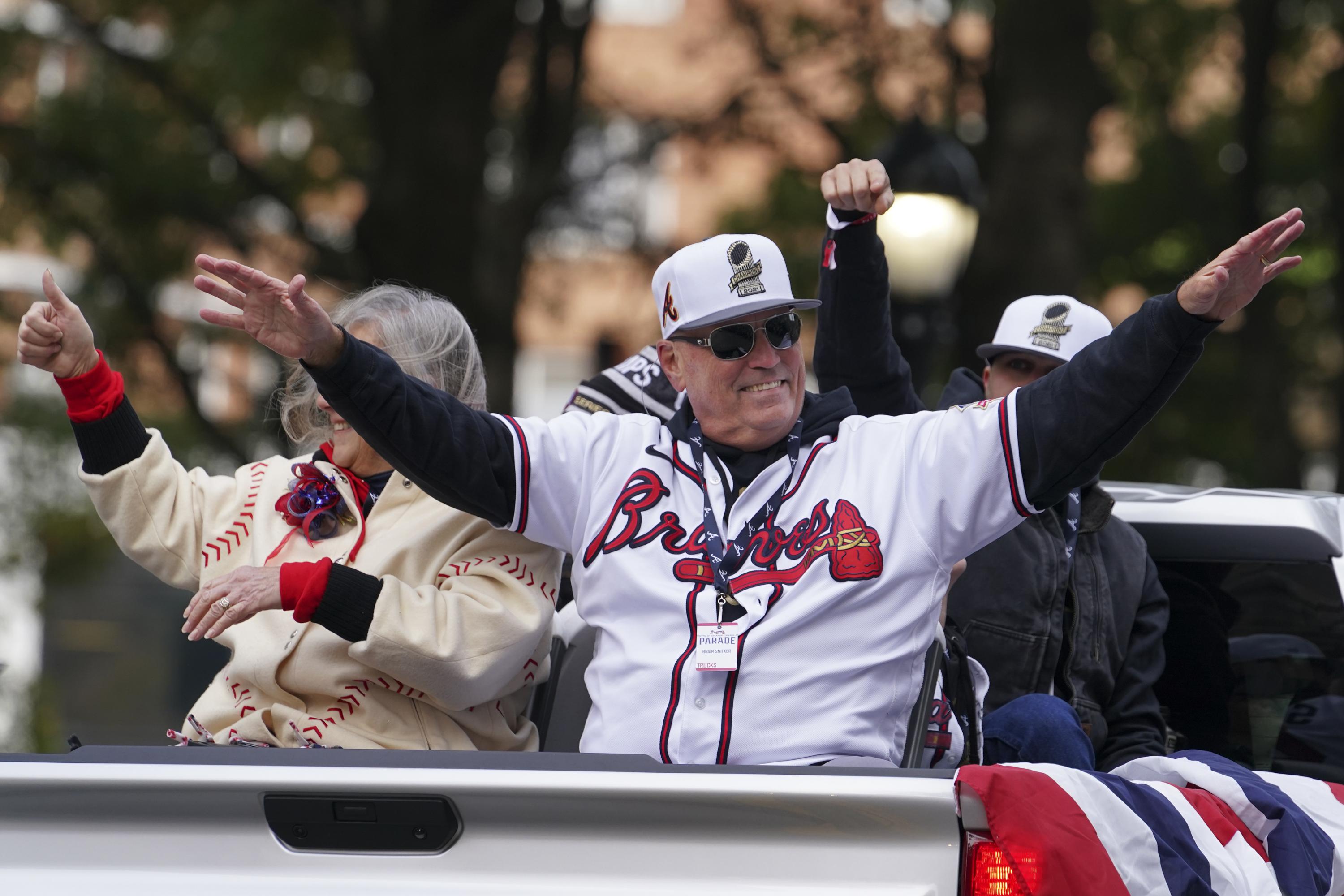 Hundreds of thousands fans celebrate Braves title in parade | AP News