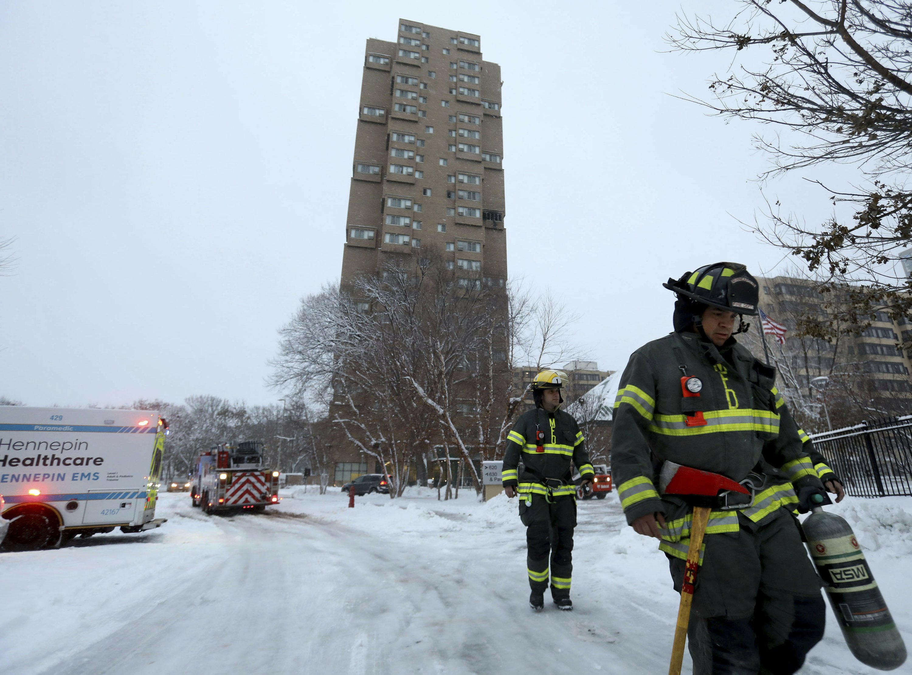 5 dead, 3 hurt in ‘devastating’ Minneapolis high-rise fire | AP News