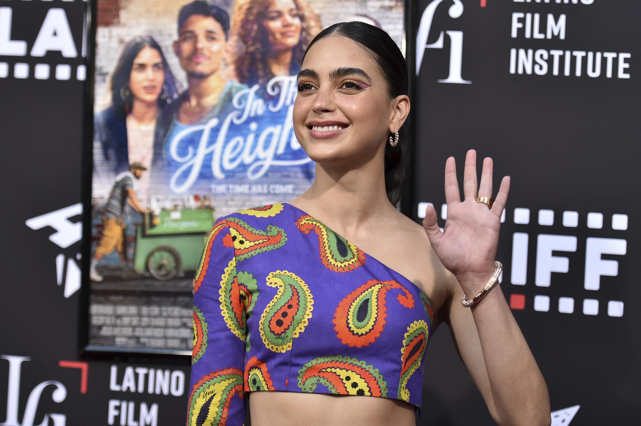 Melissa Barrera le pone sabor mexicano a "In the Heights" | AP News