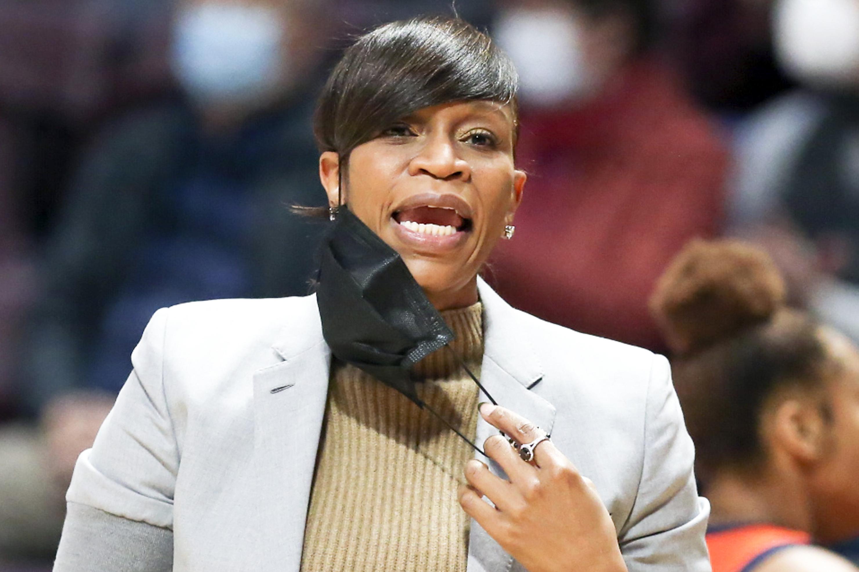 Thompson, struggling Virginia limp into ACC women's tourney | AP News