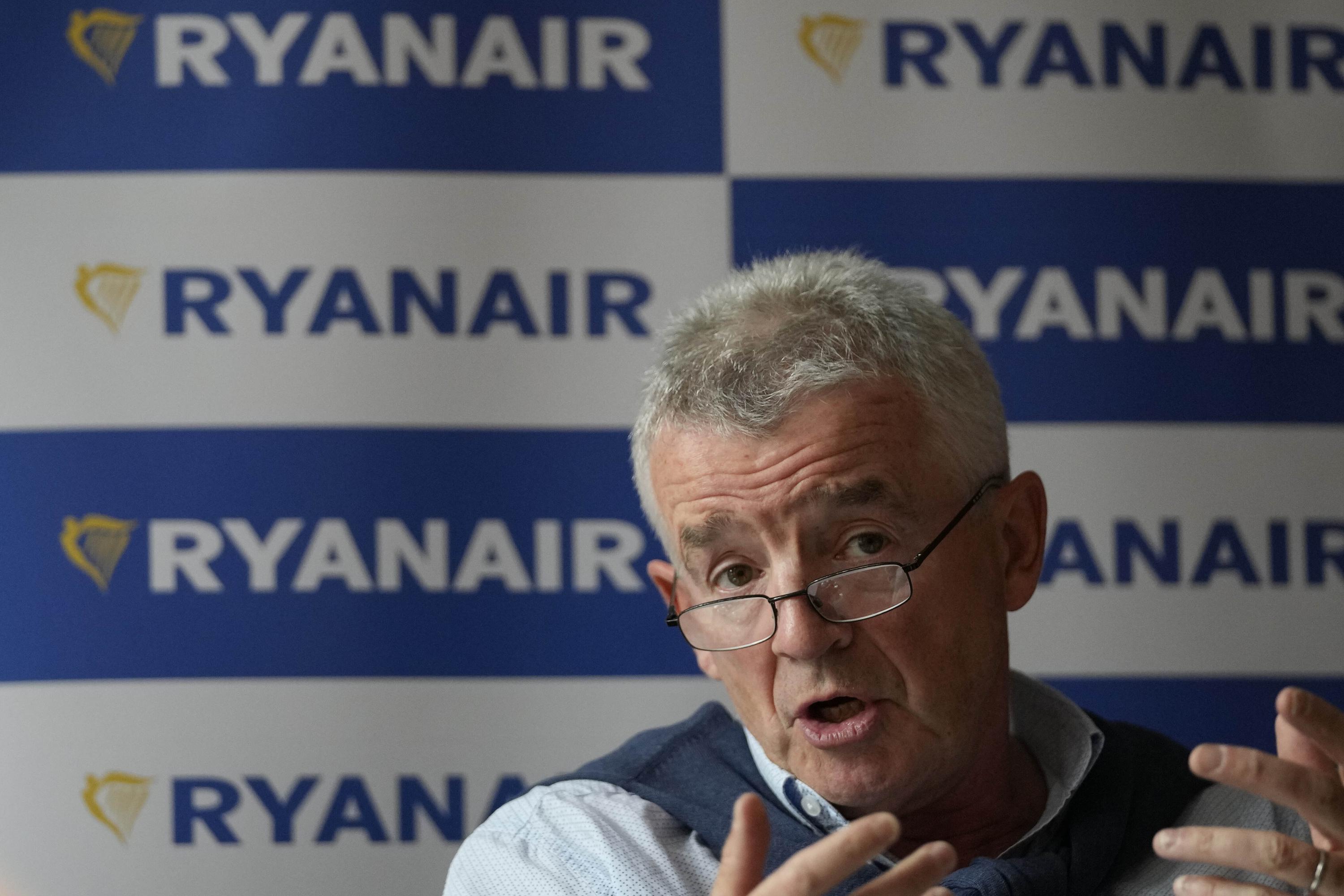 Ireland's Ryanair aims to hire another 5,000 new staff | AP News
