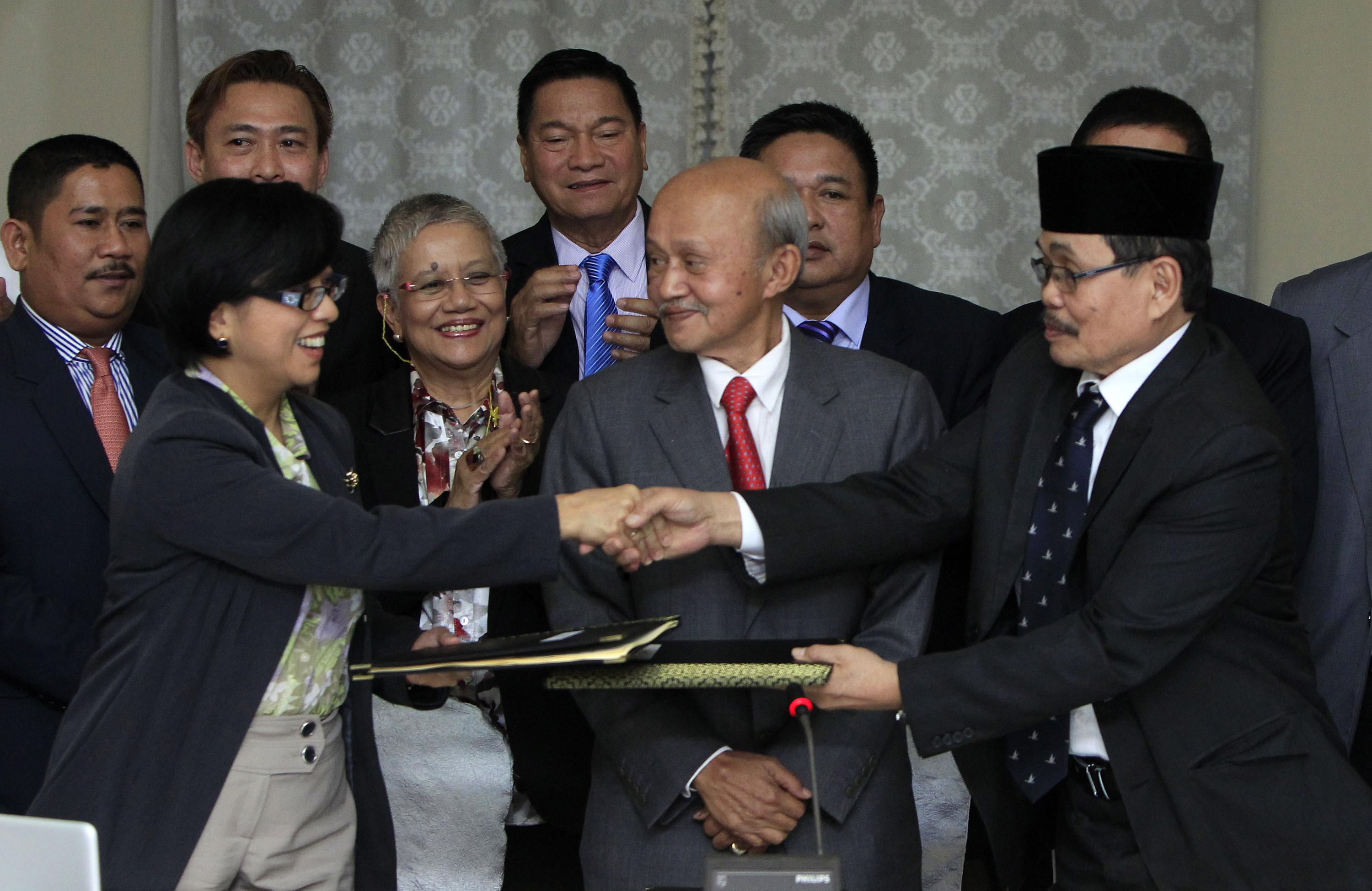 Philippines ends stay of foreign peacekeepers in the south | AP News