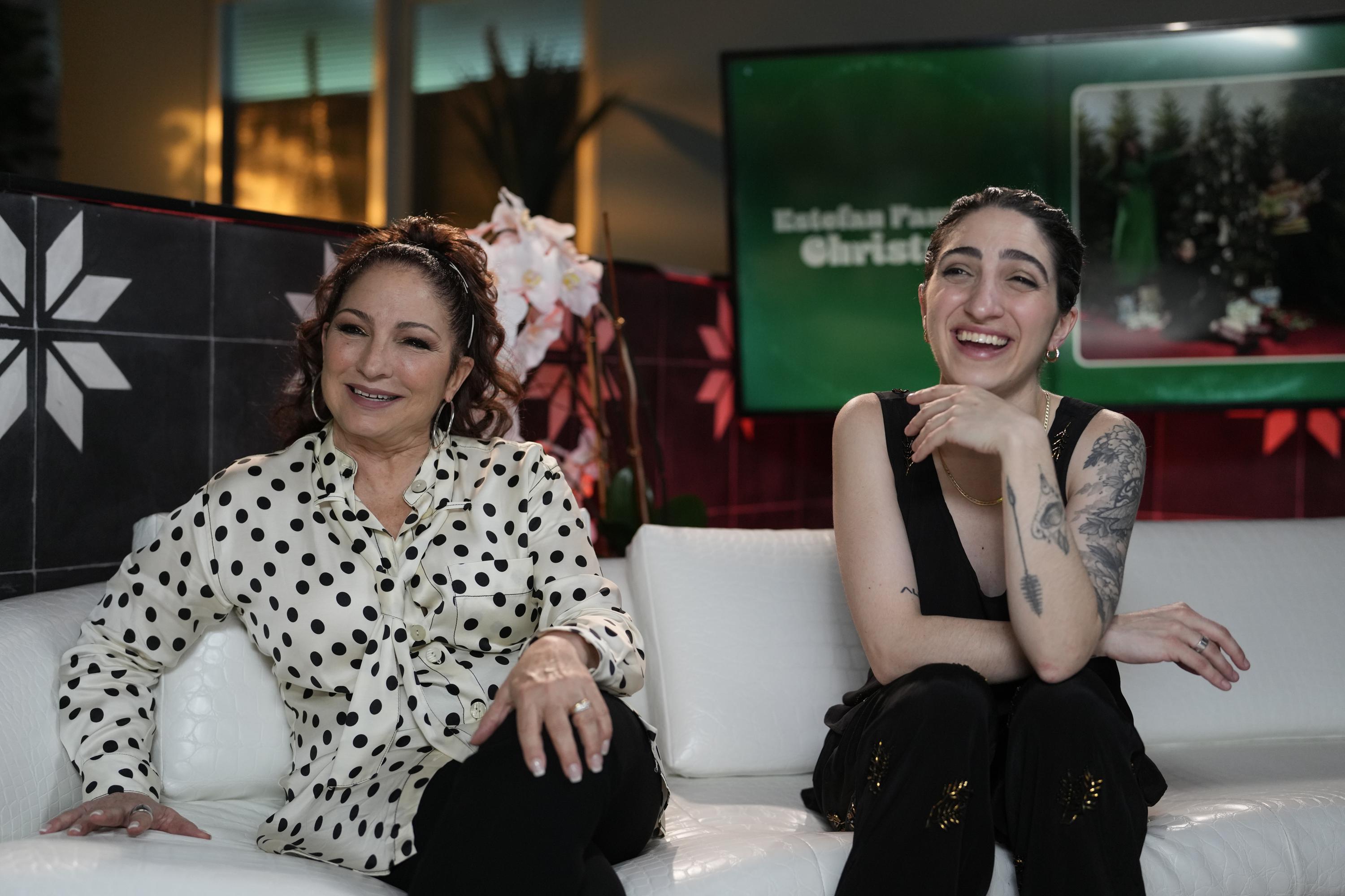 Gloria Estefan reúne a su familia en su 2do álbum navideño | AP News