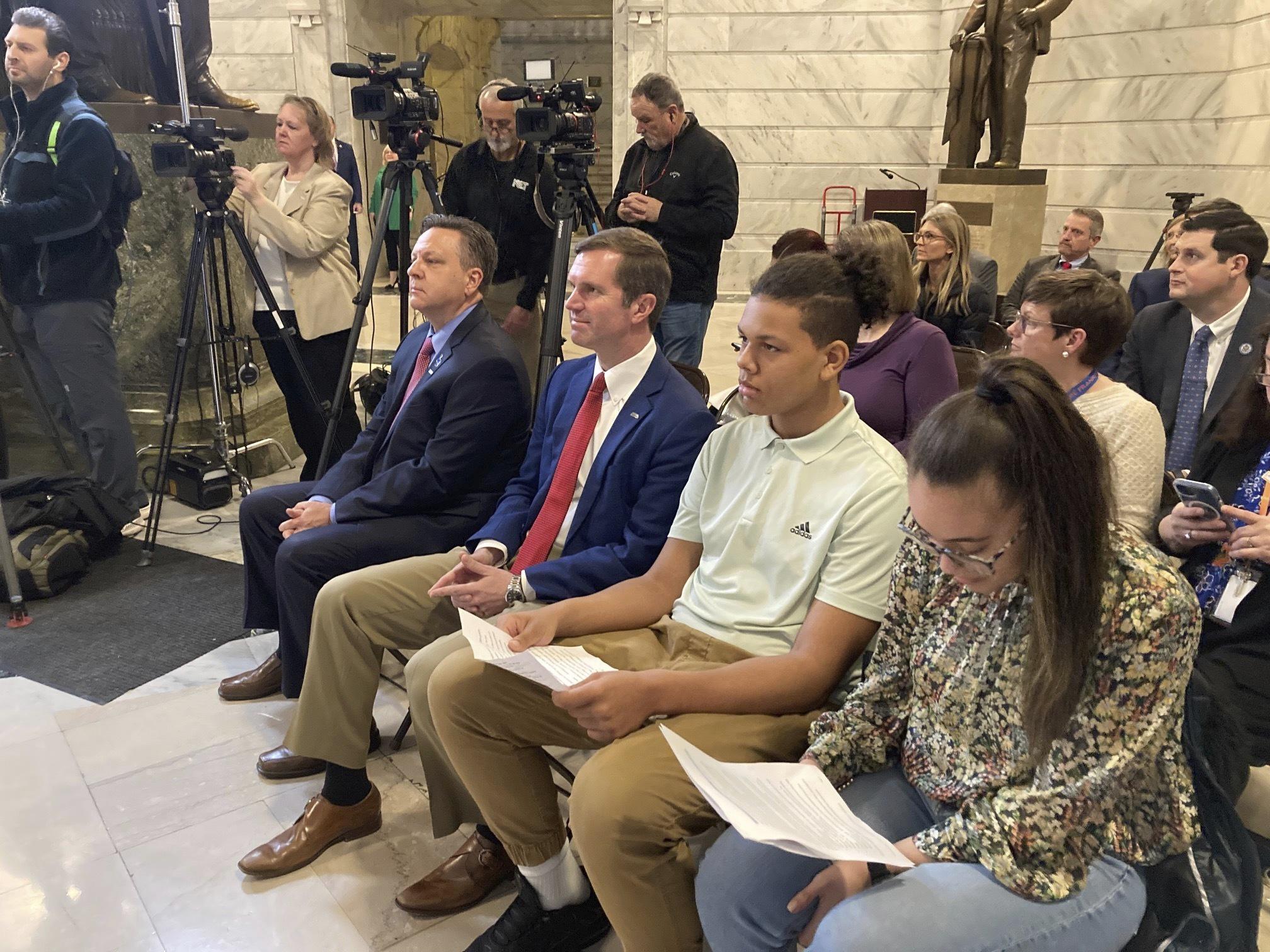 Beshear touts education plan ahead of lawmakers reconvening | AP News