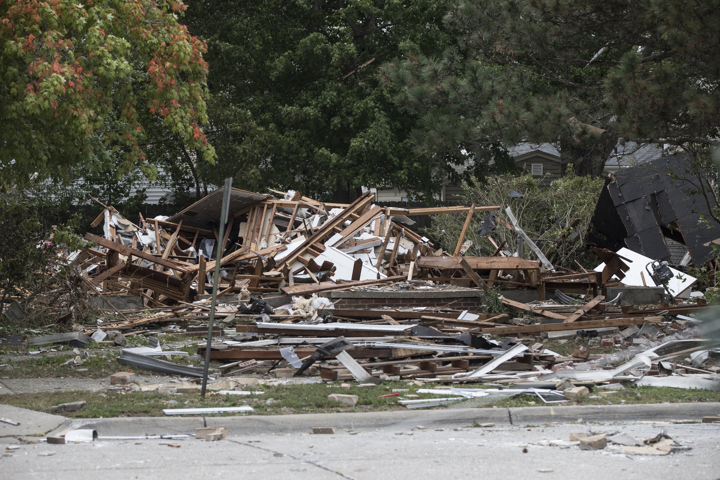 Explosion levels Detroit-area home; 2 critically injured | AP News
