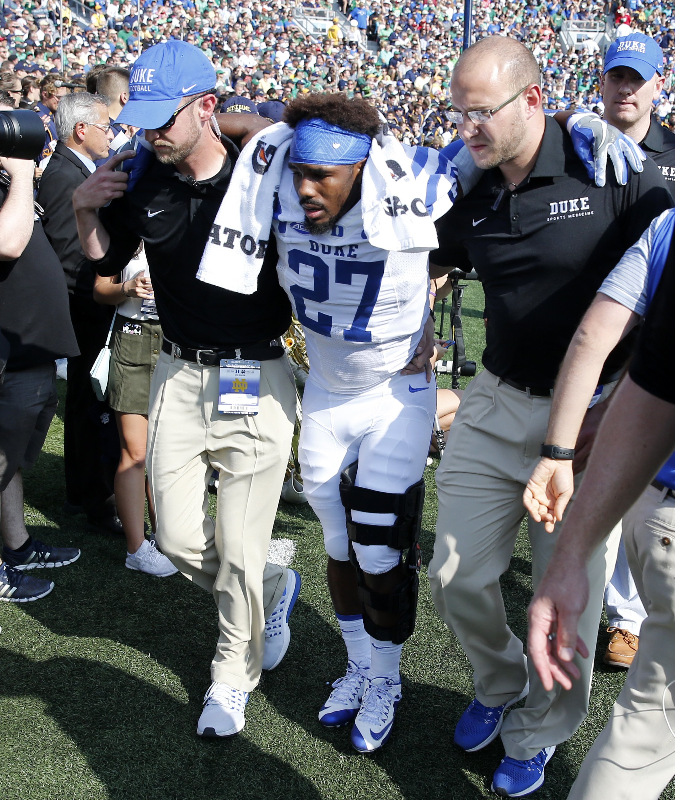 Duke KR DeVon Edwards suffers season-ending knee injury | AP News