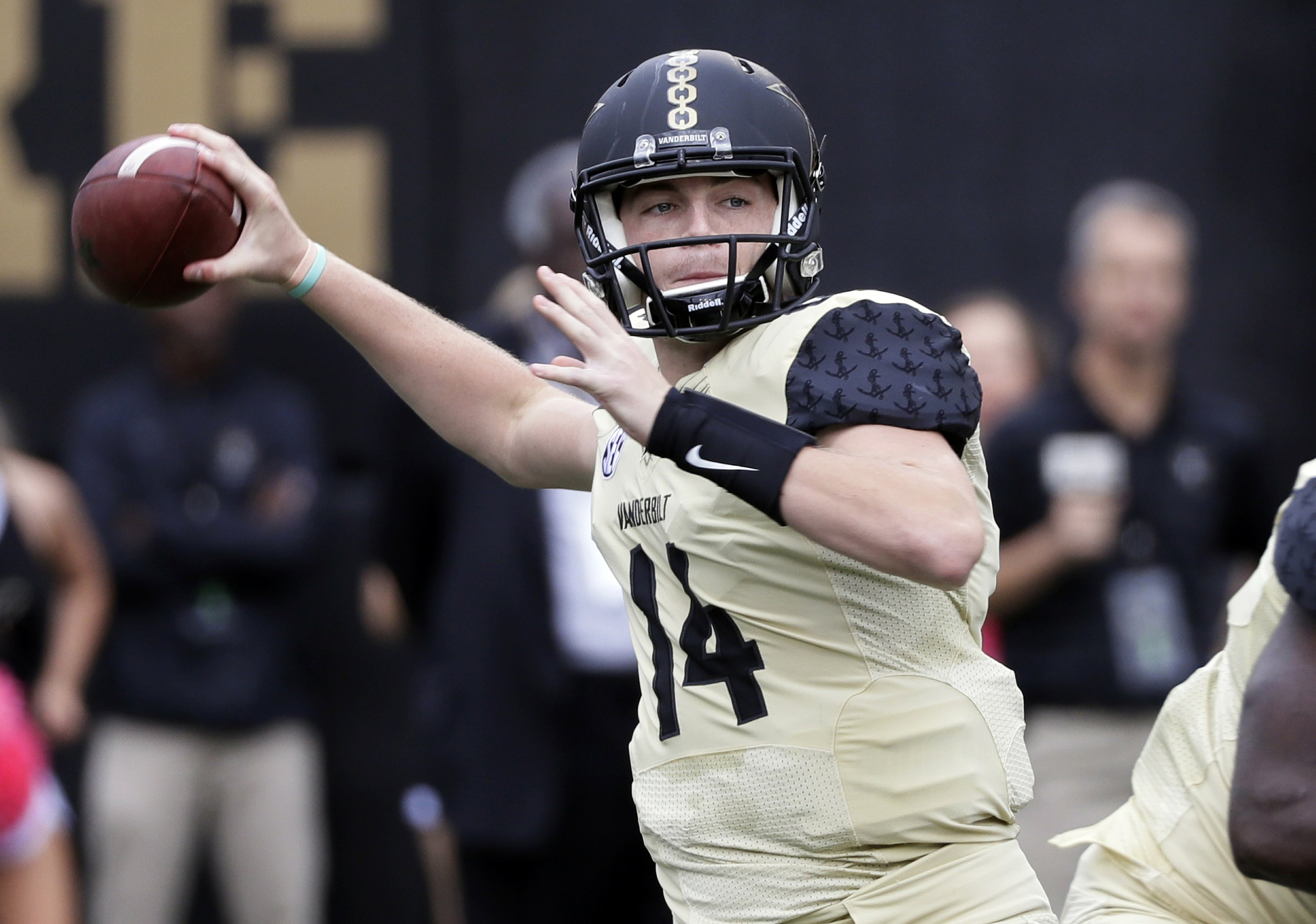Vanderbilt looking to expand offense with Webb, Shurmur | AP News