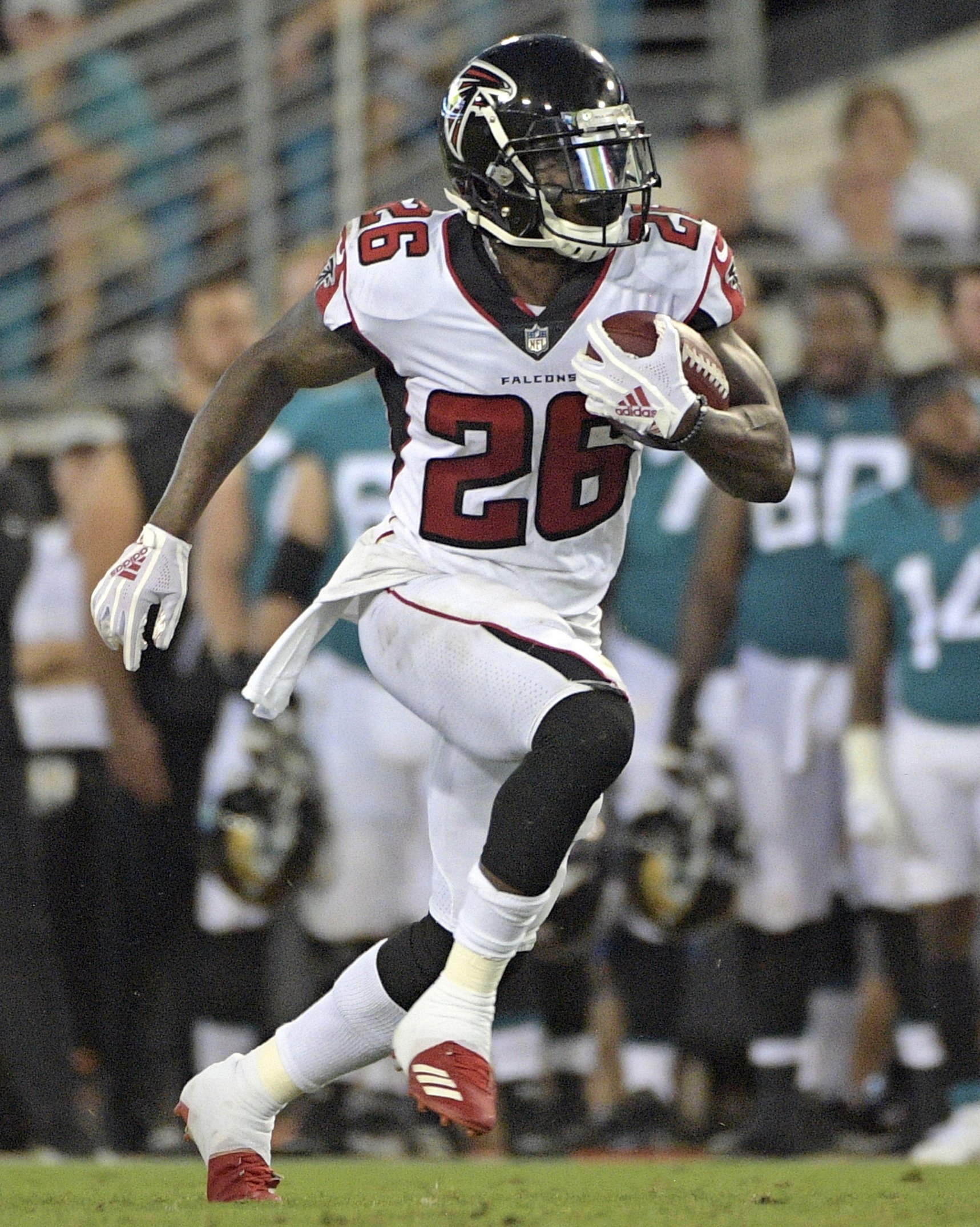 Panthers, Falcons look to make early statement in NFC South | AP News