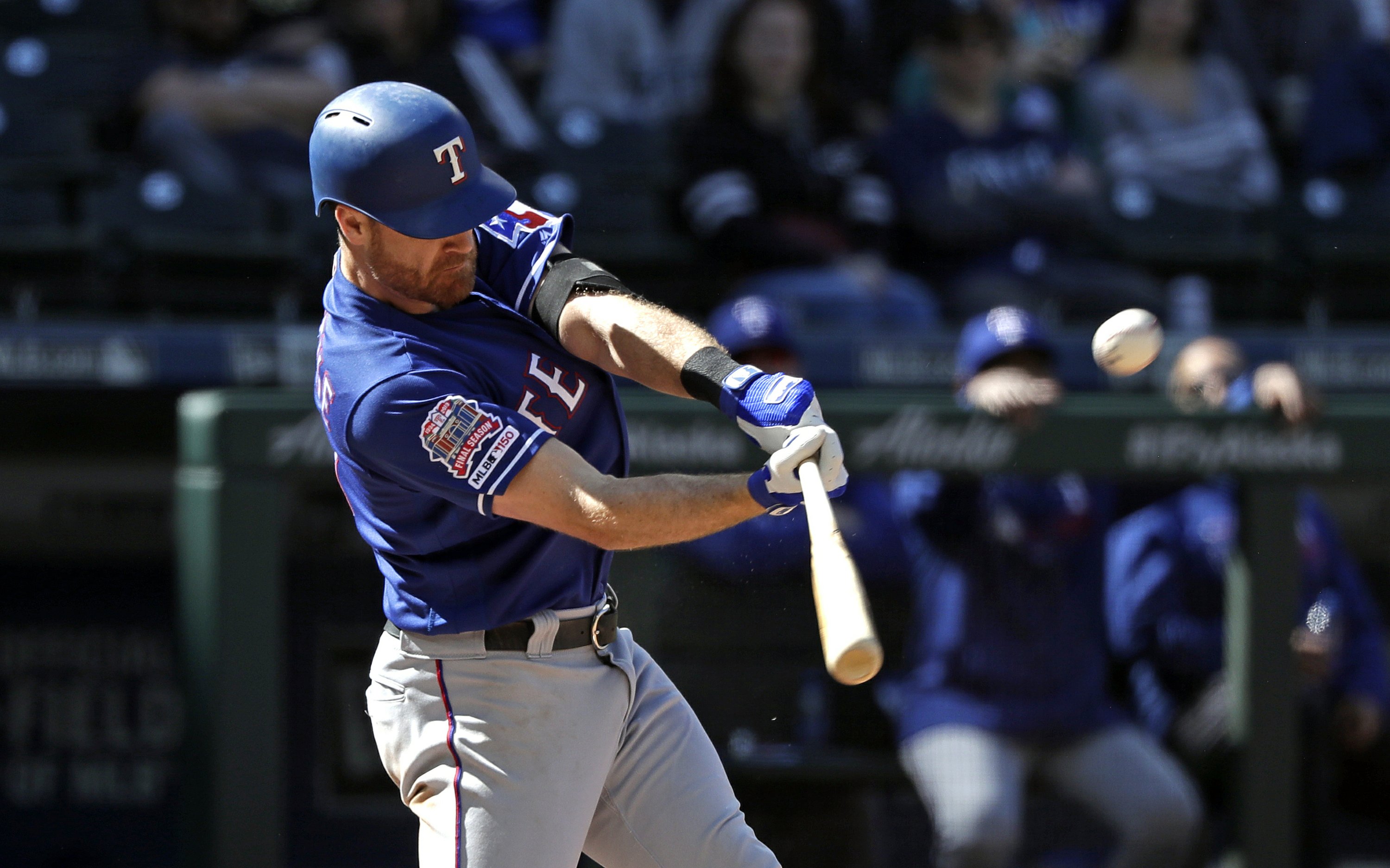 Lynn goes 7 strong, 4 Rangers homer in rout of Mariners | AP News