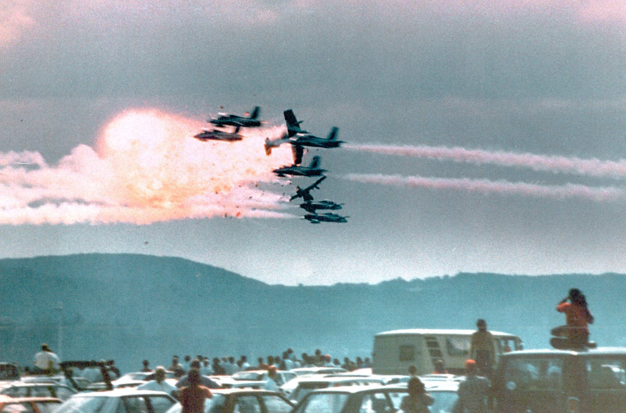 Families mark 30th anniversary of Ramstein air show disaster | AP News