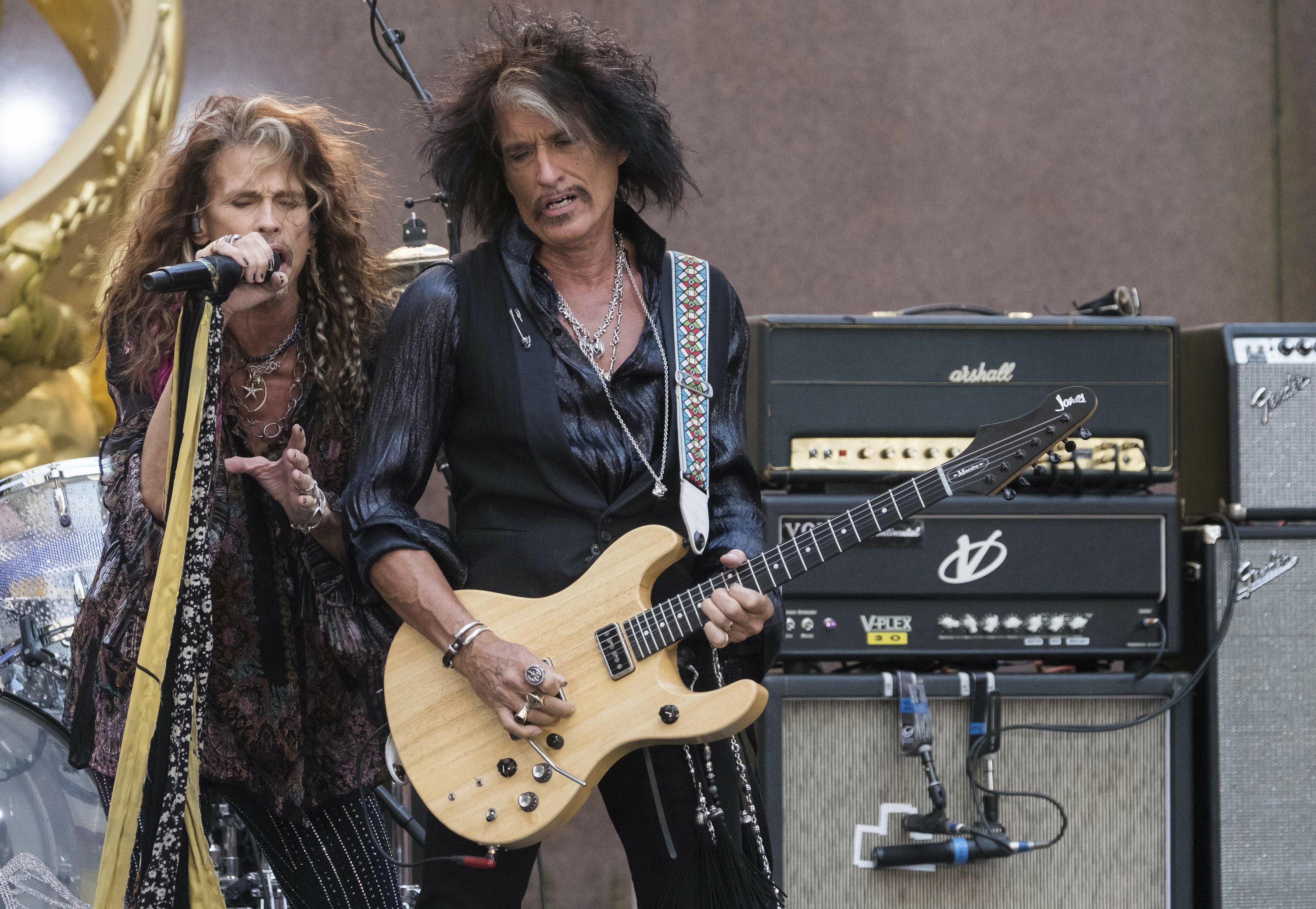 Aerosmith's Perry cancels tour after recent hospital visit | AP News