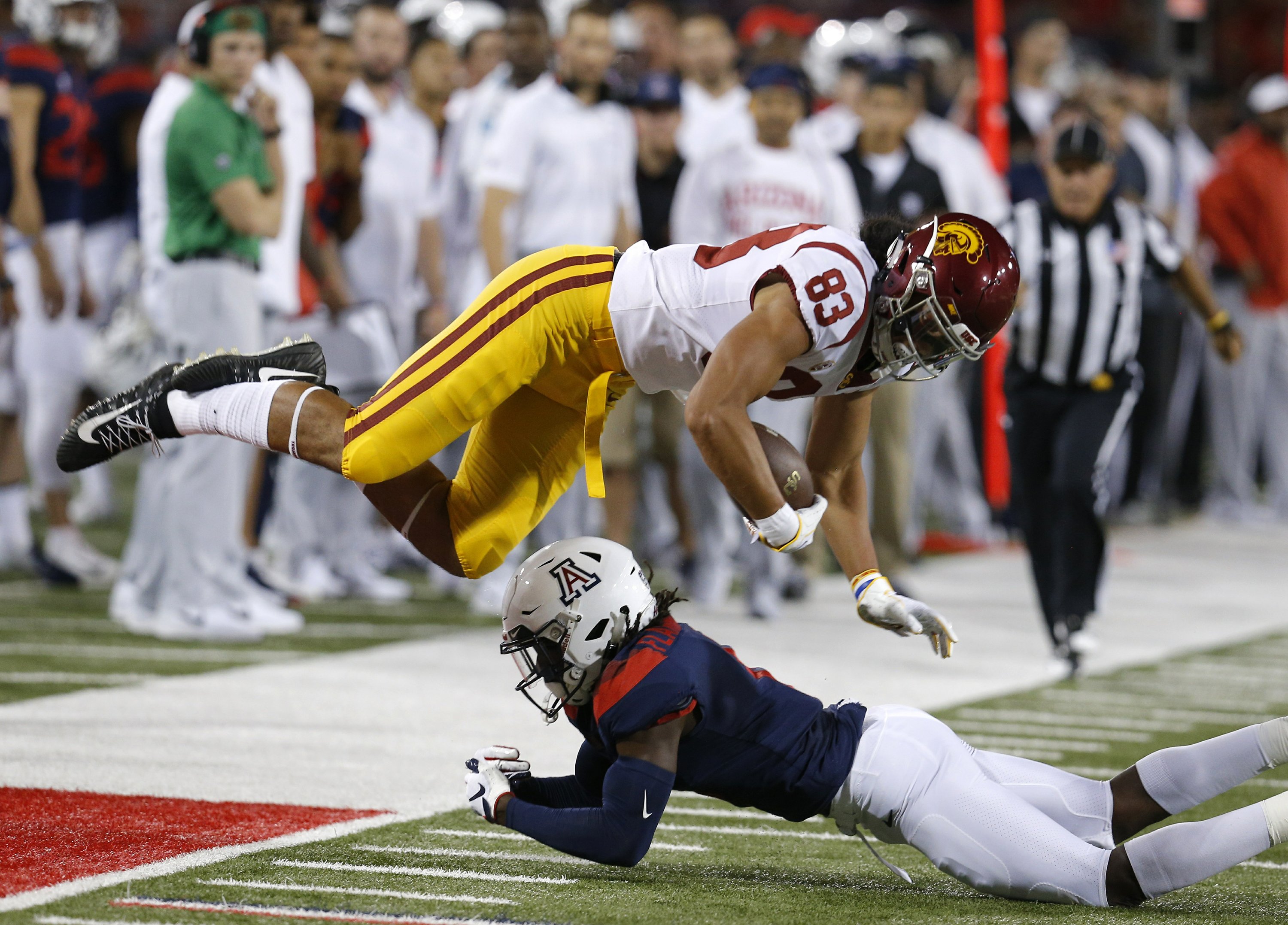 Ware runs for 2 TDs, USC holds off Arizona 24-20 | AP News