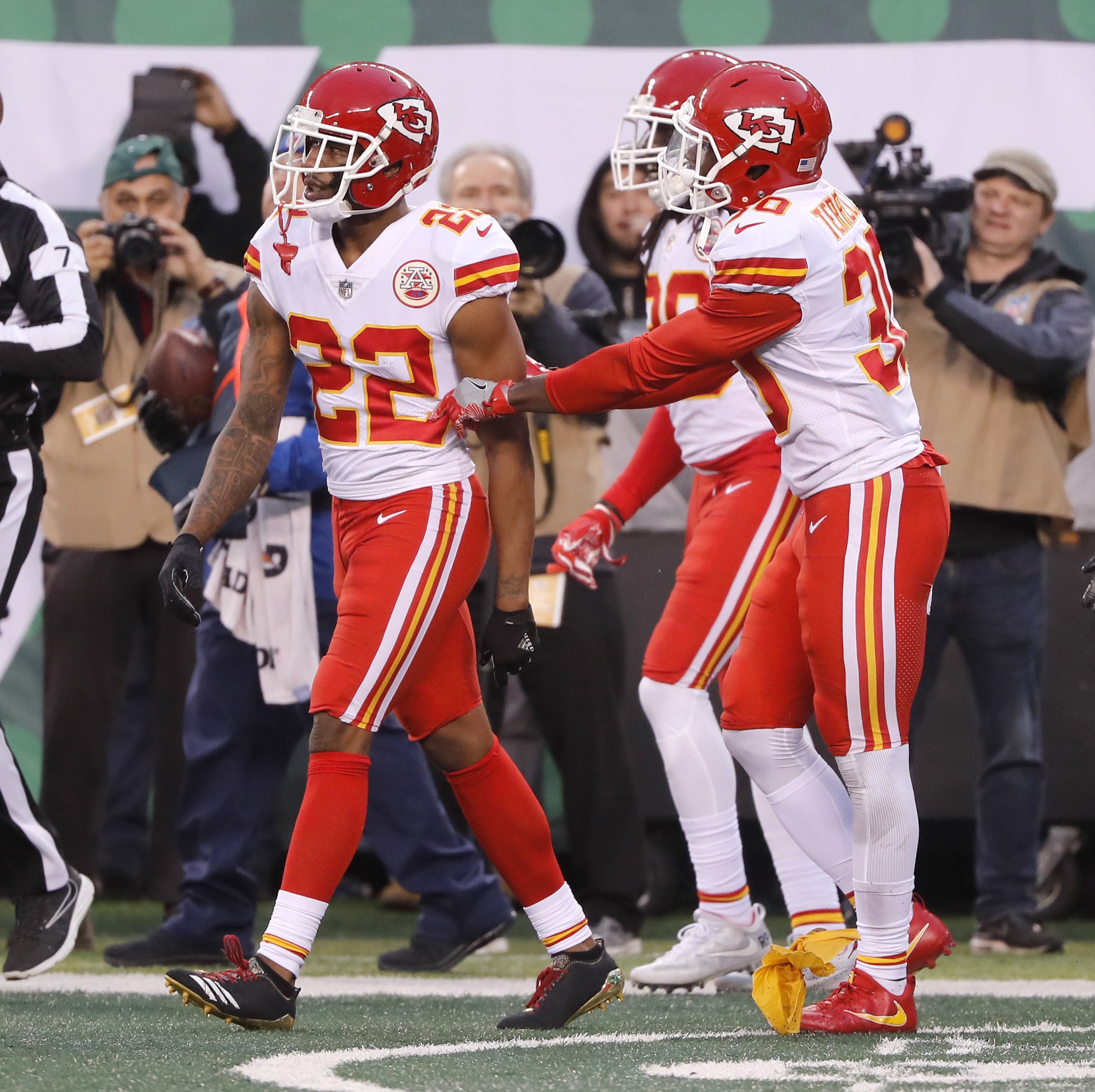 Chiefs' losing only part of embarrassing midseason swoon | AP News