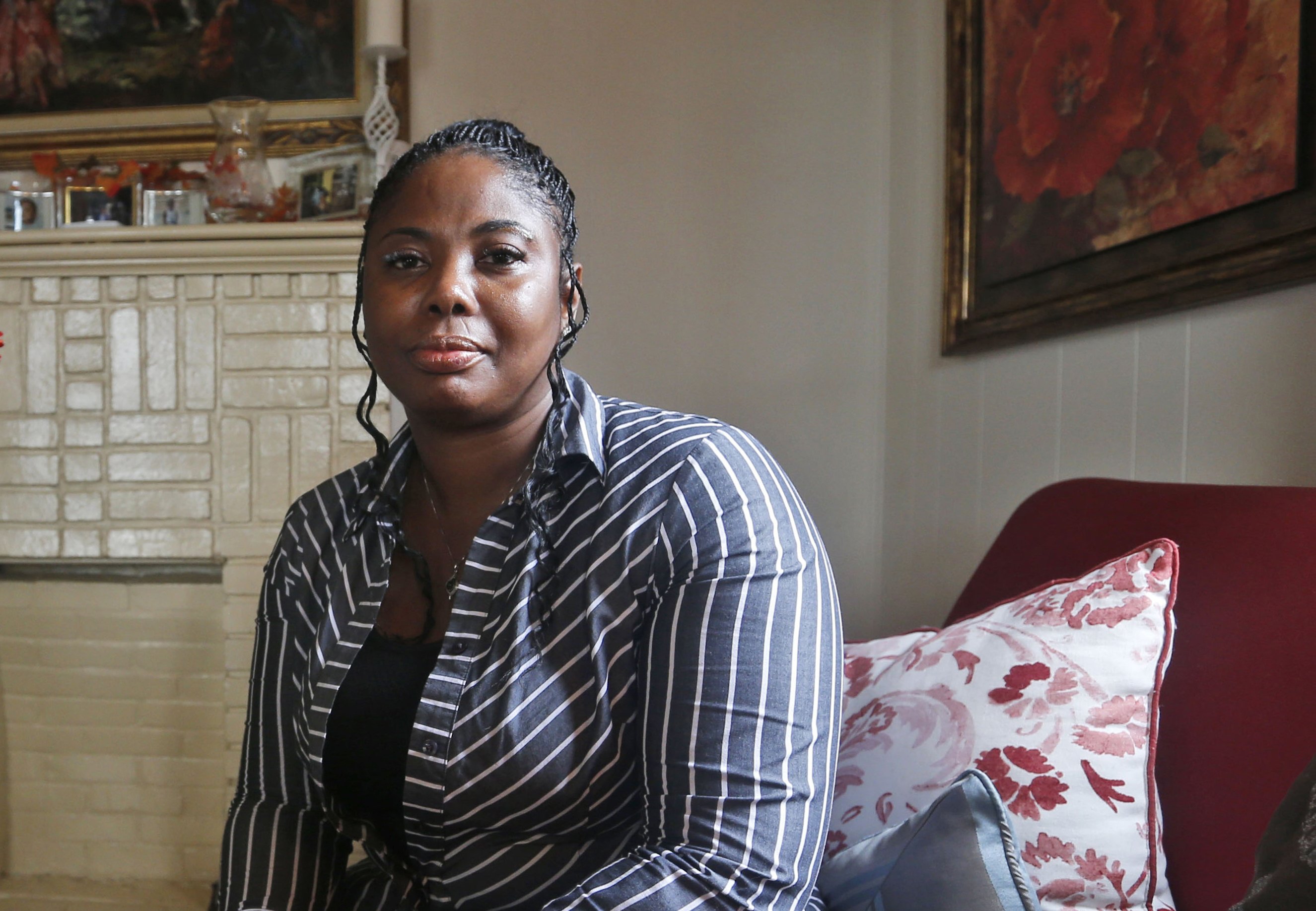 Virginia officers won't face federal charges in stun gun use | AP News