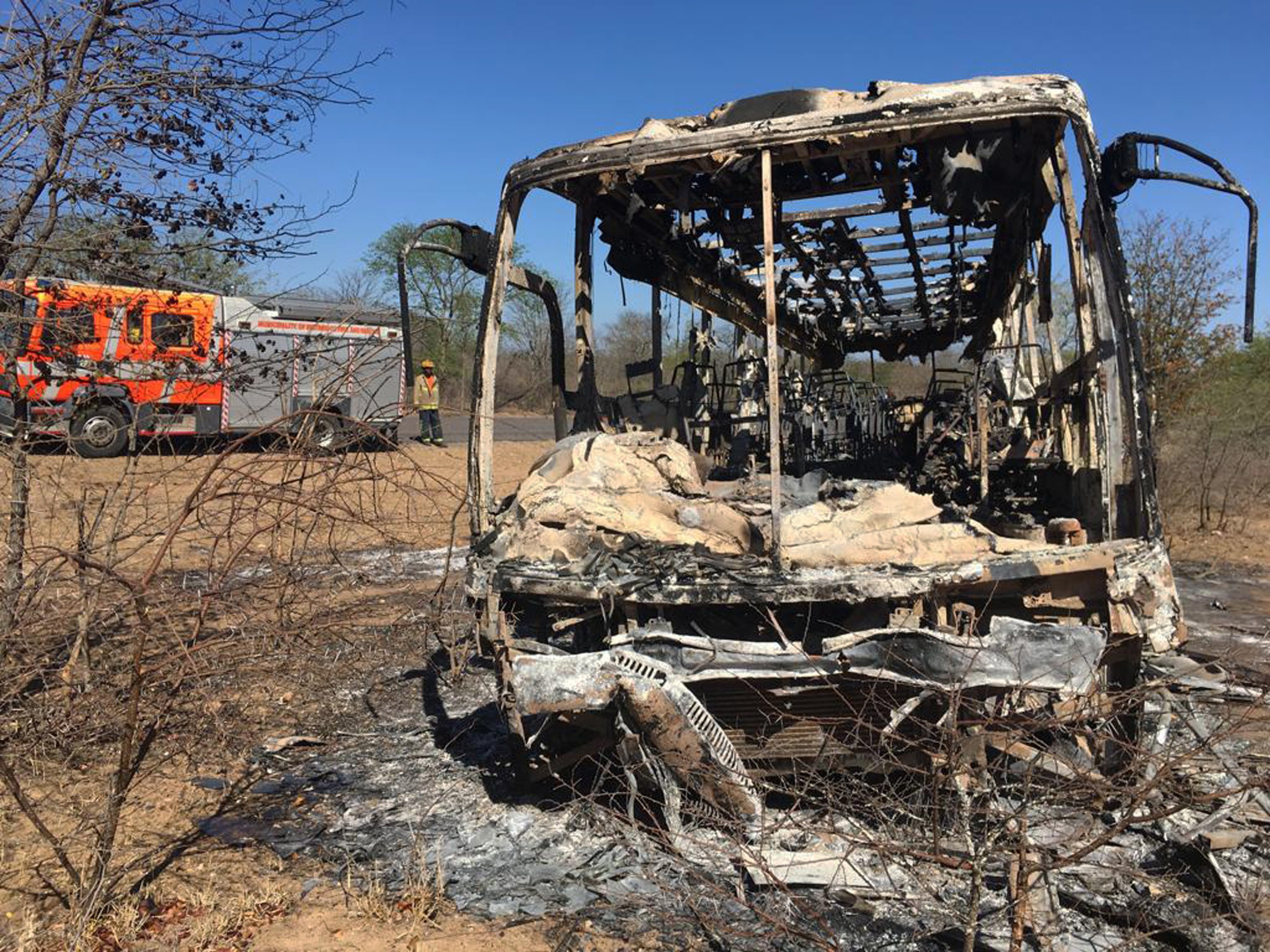 Passengers in Zimbabwe caught in bus fire; 40 killed | AP News