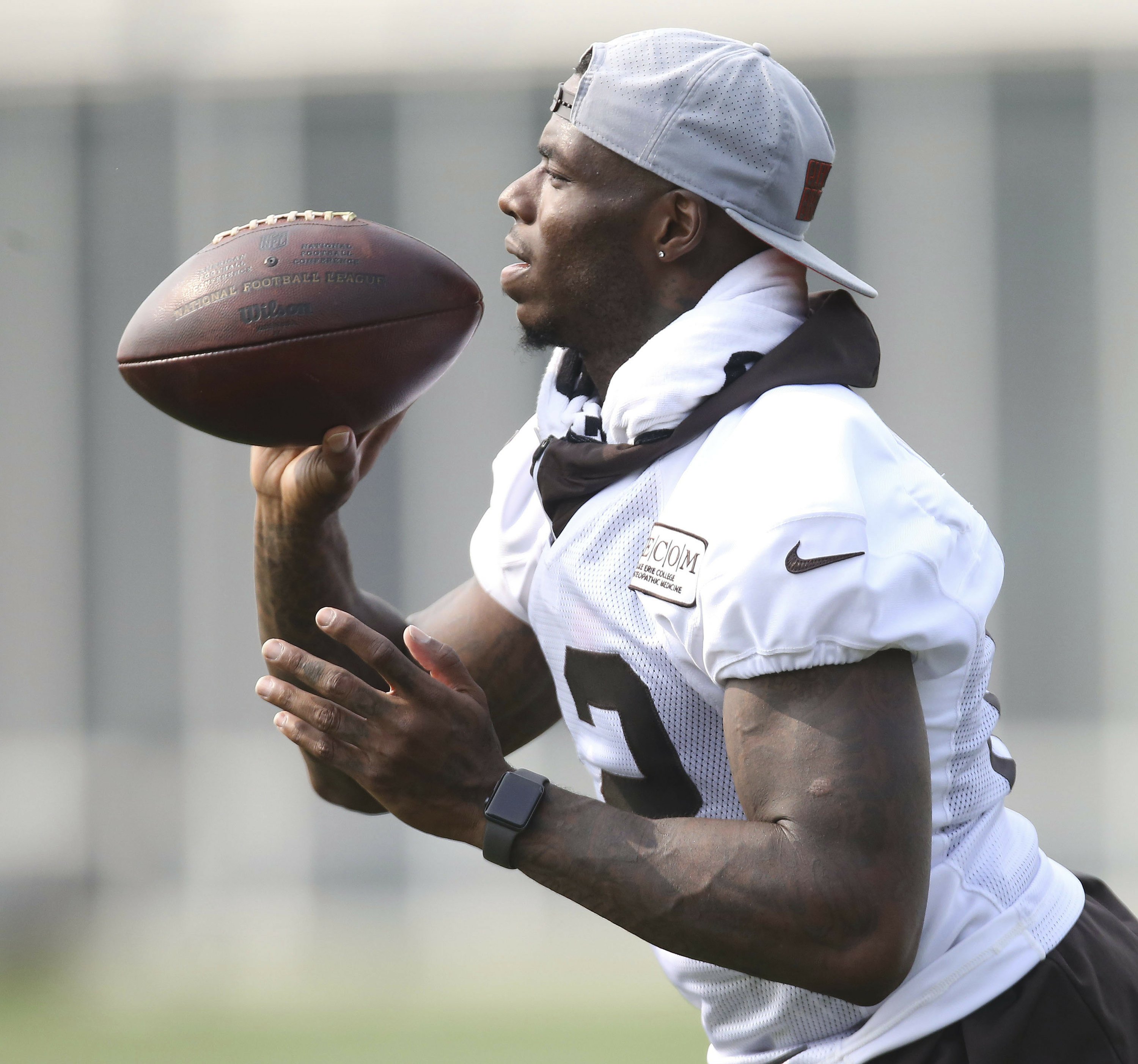 Browns expect WR Josh Gordon to practice 'very soon' | AP News