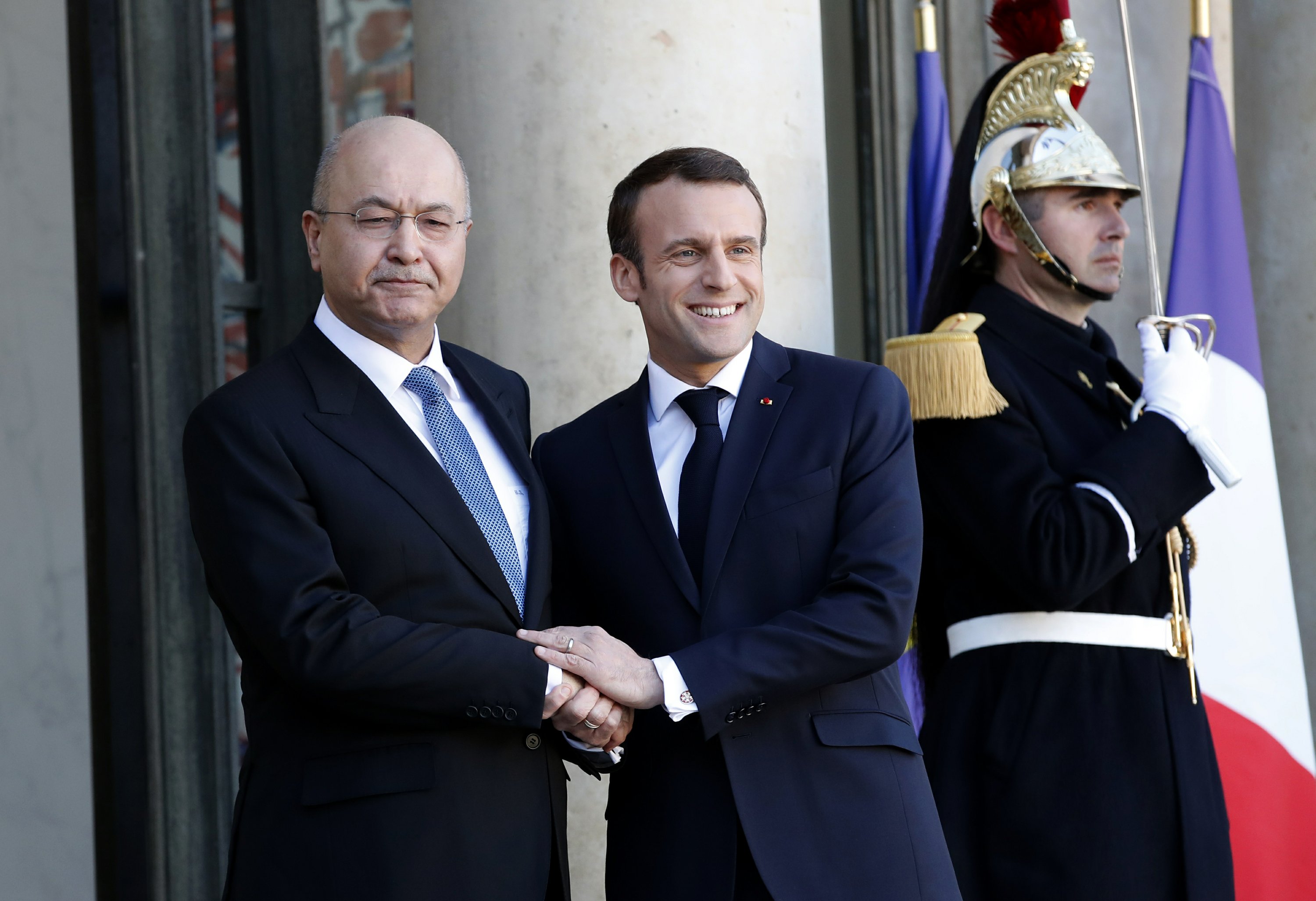 Iraq to try IS detainees, including 13 French nationals | AP News
