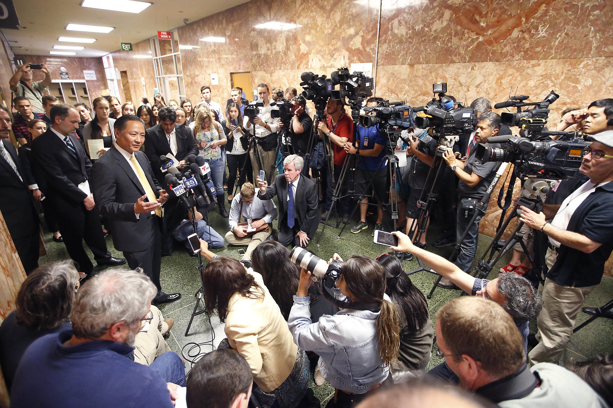 California reporter vows to protect source after police raid | AP News