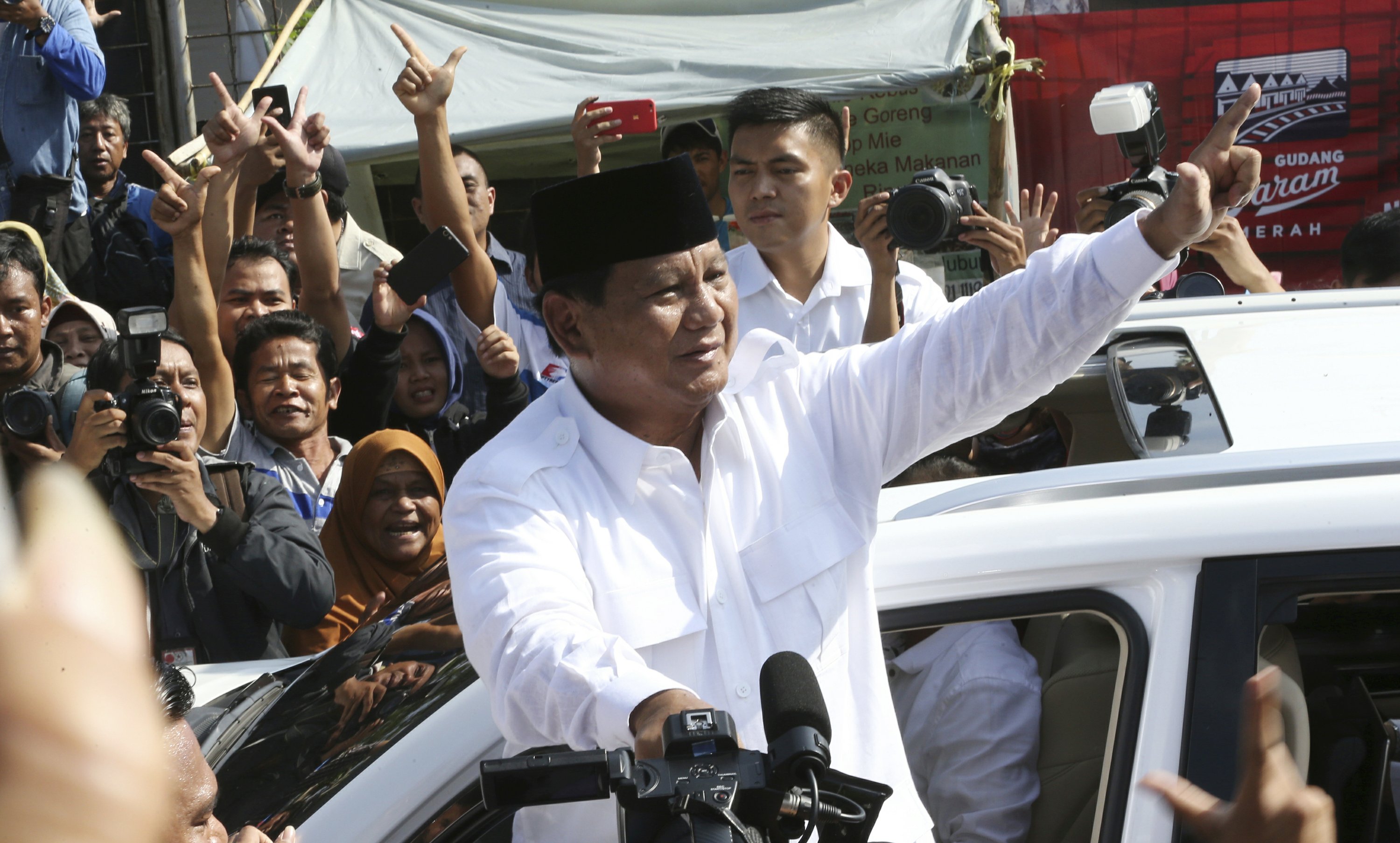 Indonesia's Widodo set for 2nd term as president | AP News