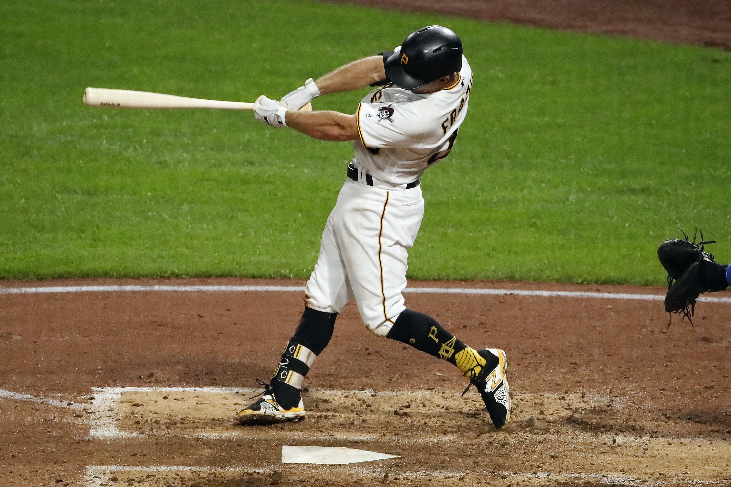 Rookie Stallings caps Pirates' 7-6 comeback win over Royals | AP News