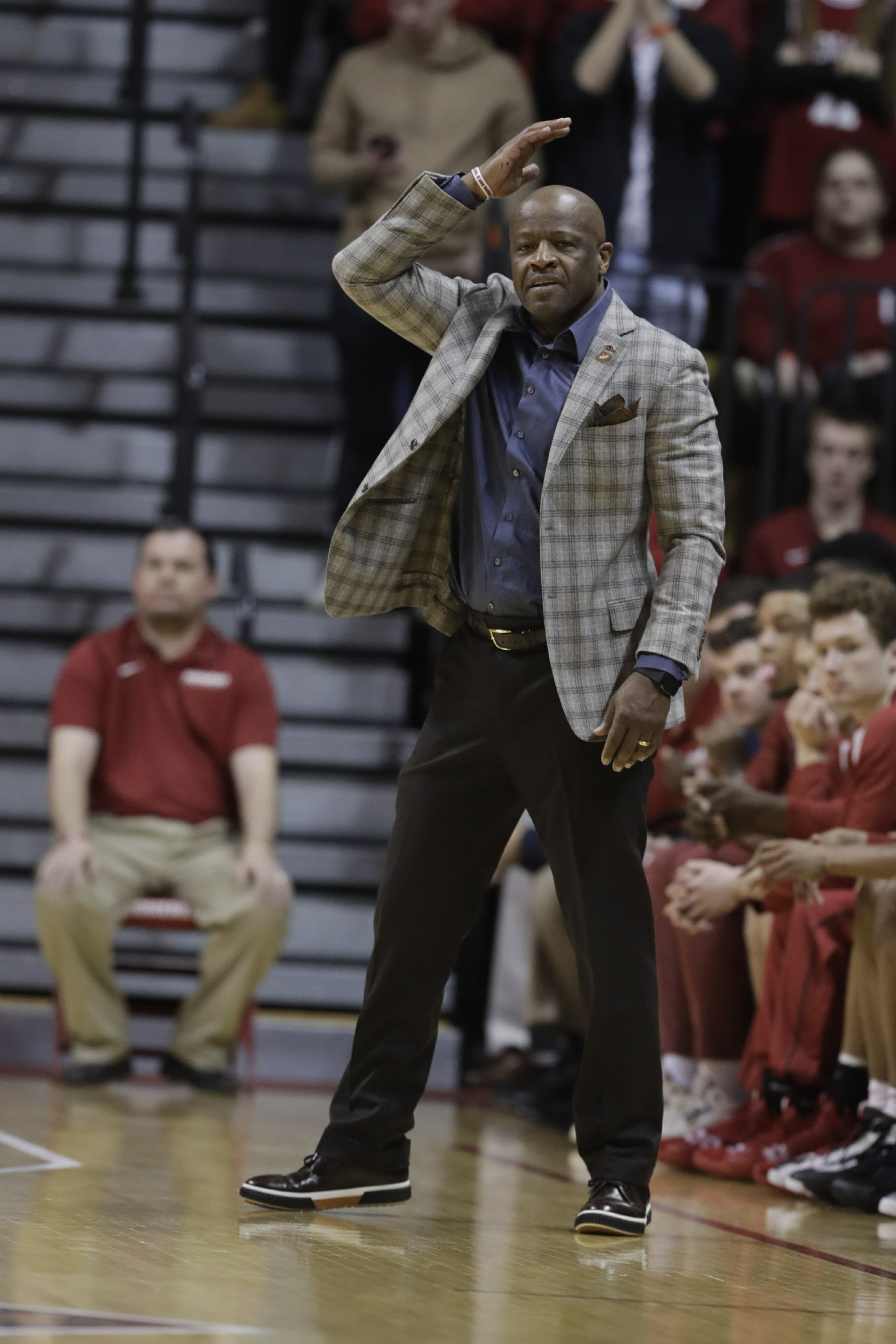Arkansas fires Mike Anderson after eight-year tenure | AP News