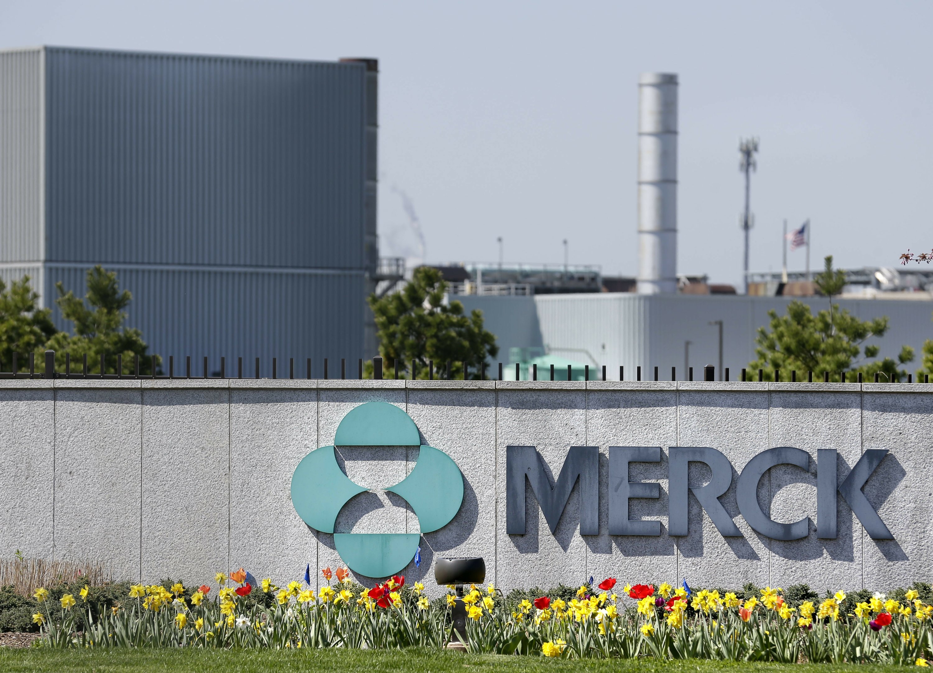 Merck 4Q net powered by cancer treatment sales, lower taxes | AP News