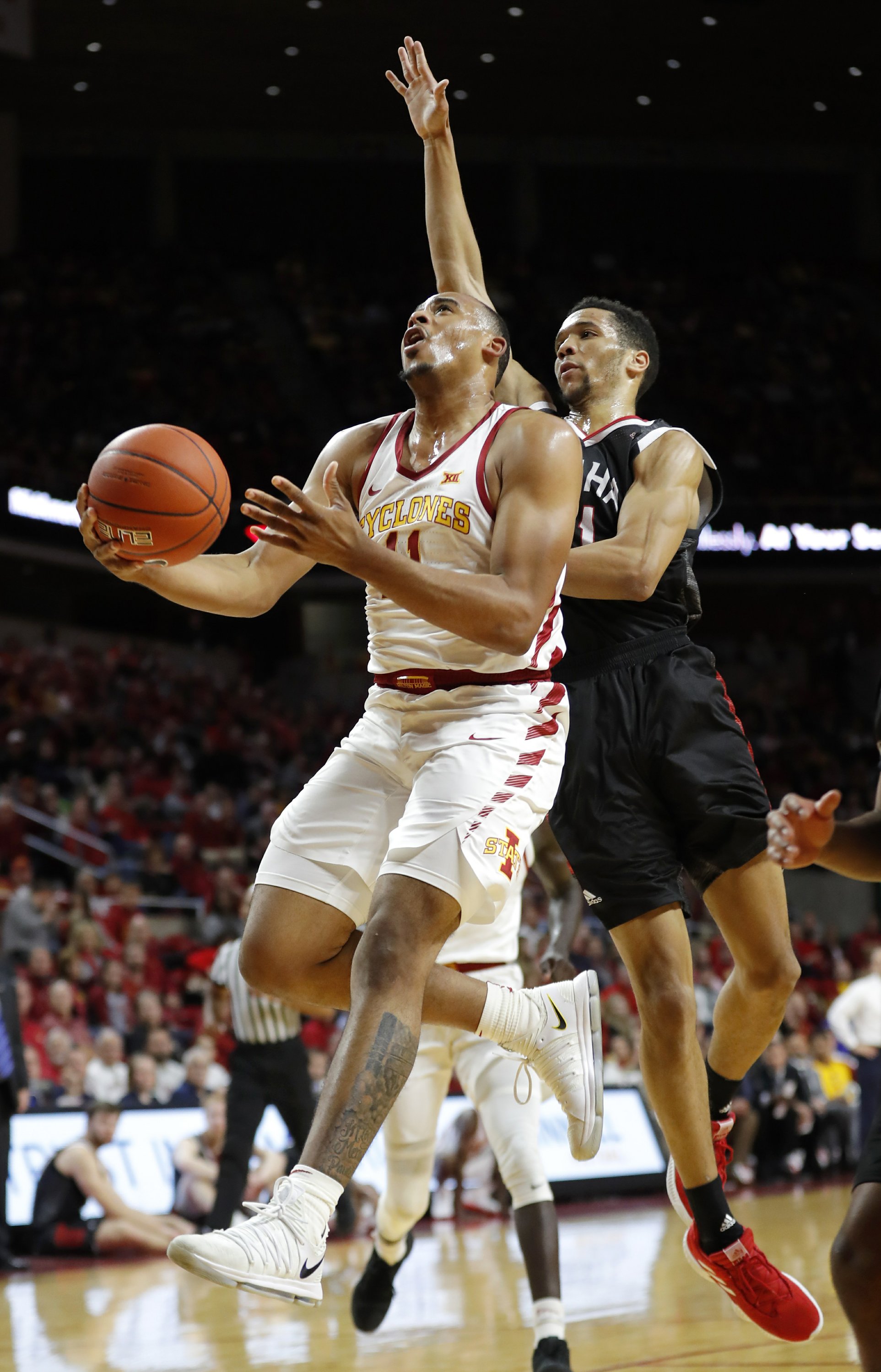 Shayok scores 18 pts to lead Iowa St. past Omaha 82-55 | AP News