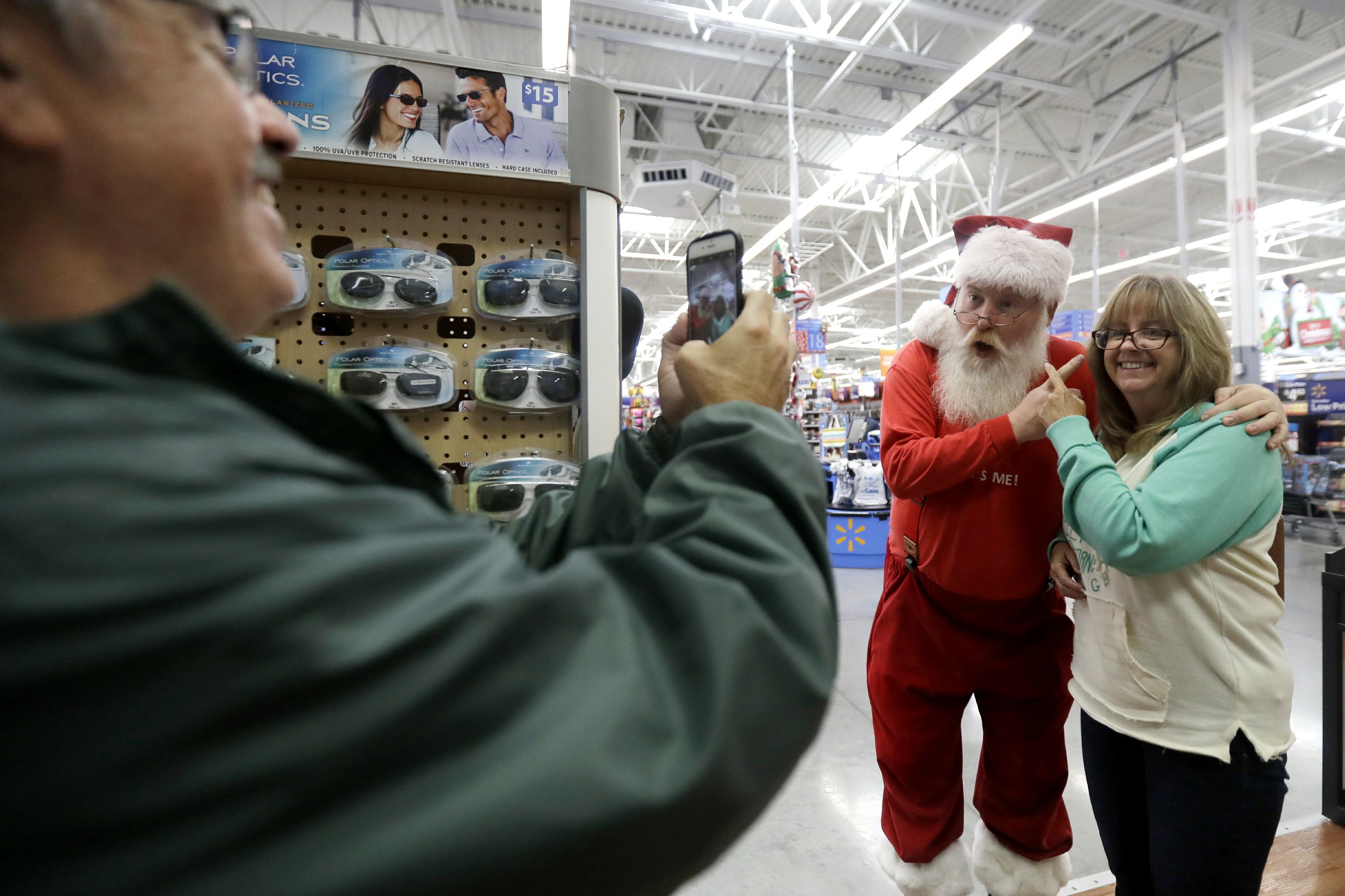 Wal-Mart, Target each take cue from the other for holidays | AP News