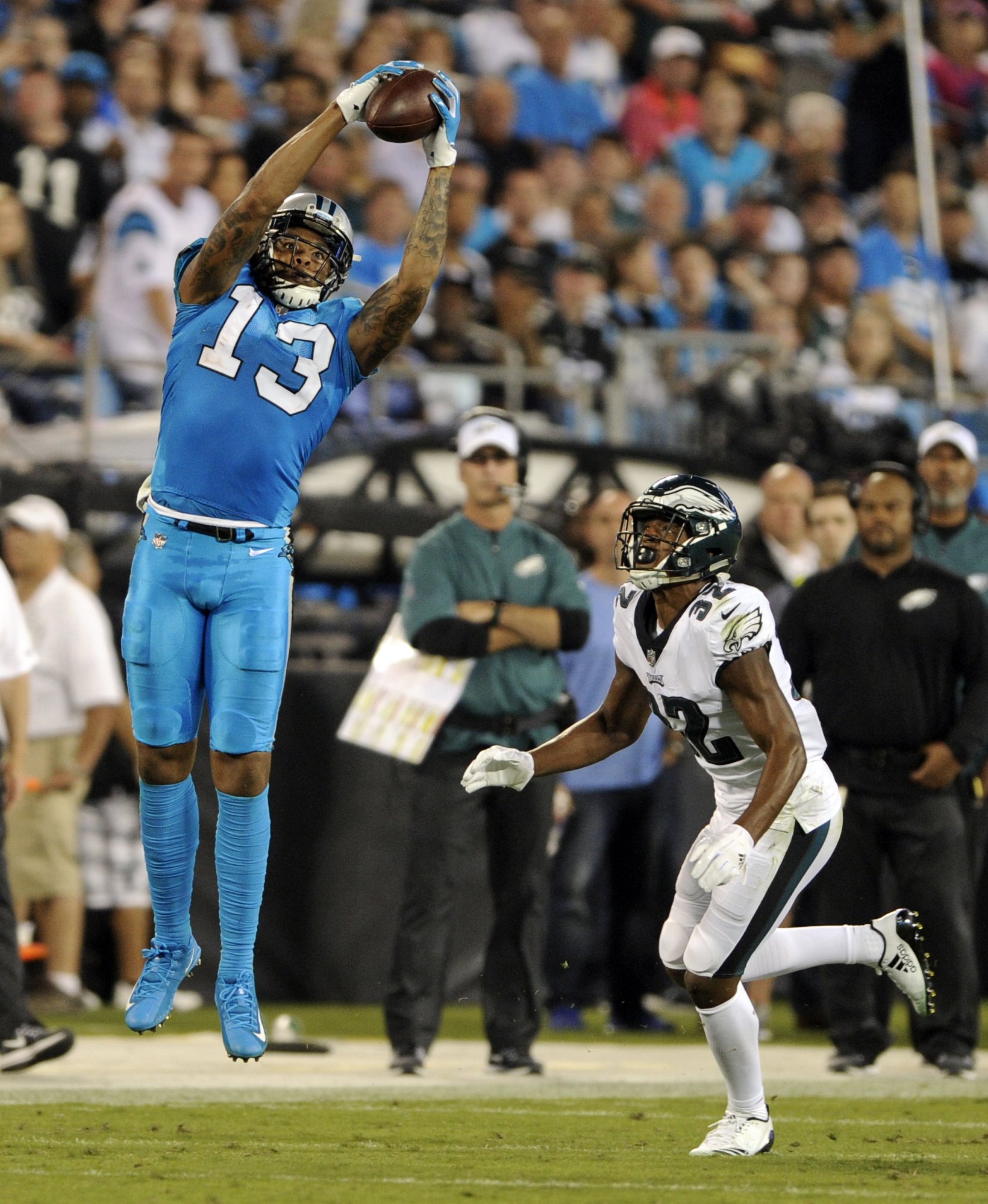 Carson Wentz throws 3 TD passes, Eagles beat Panthers 28-23 | AP News