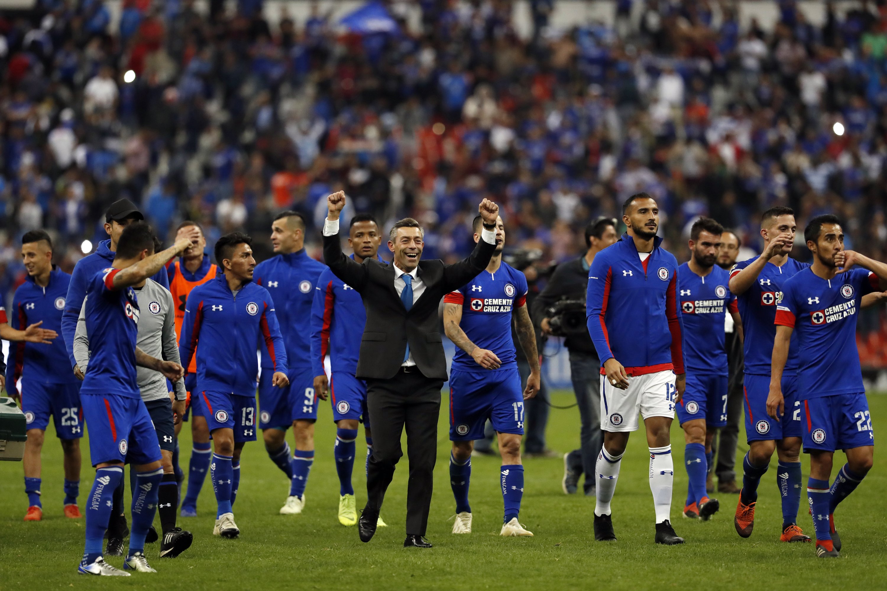 Cruz Azul debuta en el torneo mexicano ante Puebla | AP News