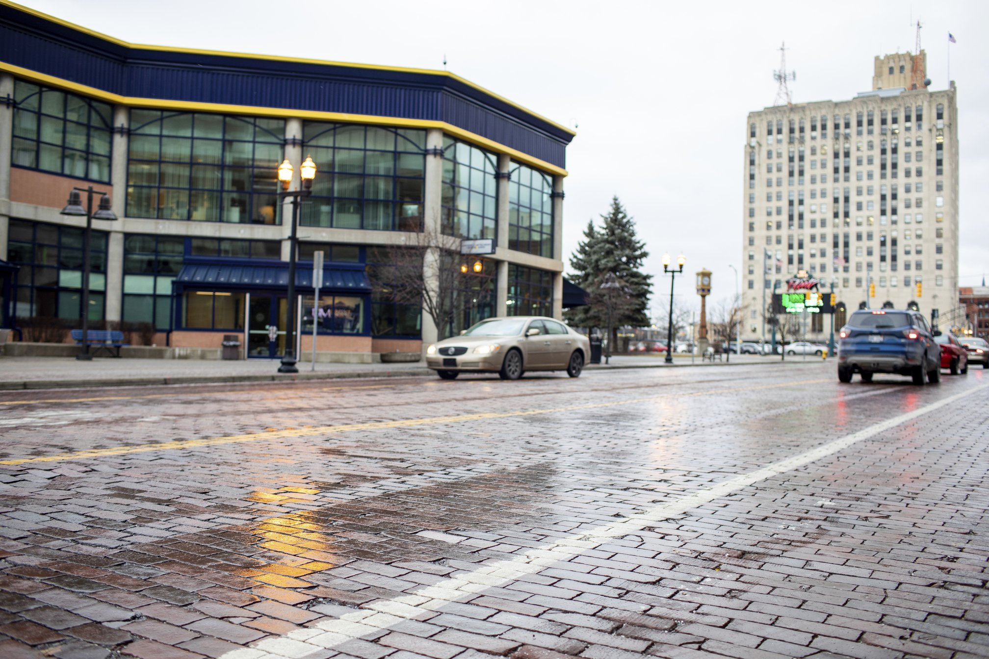 Authorities: Icy Michigan roads blamed in fatal crash | AP News