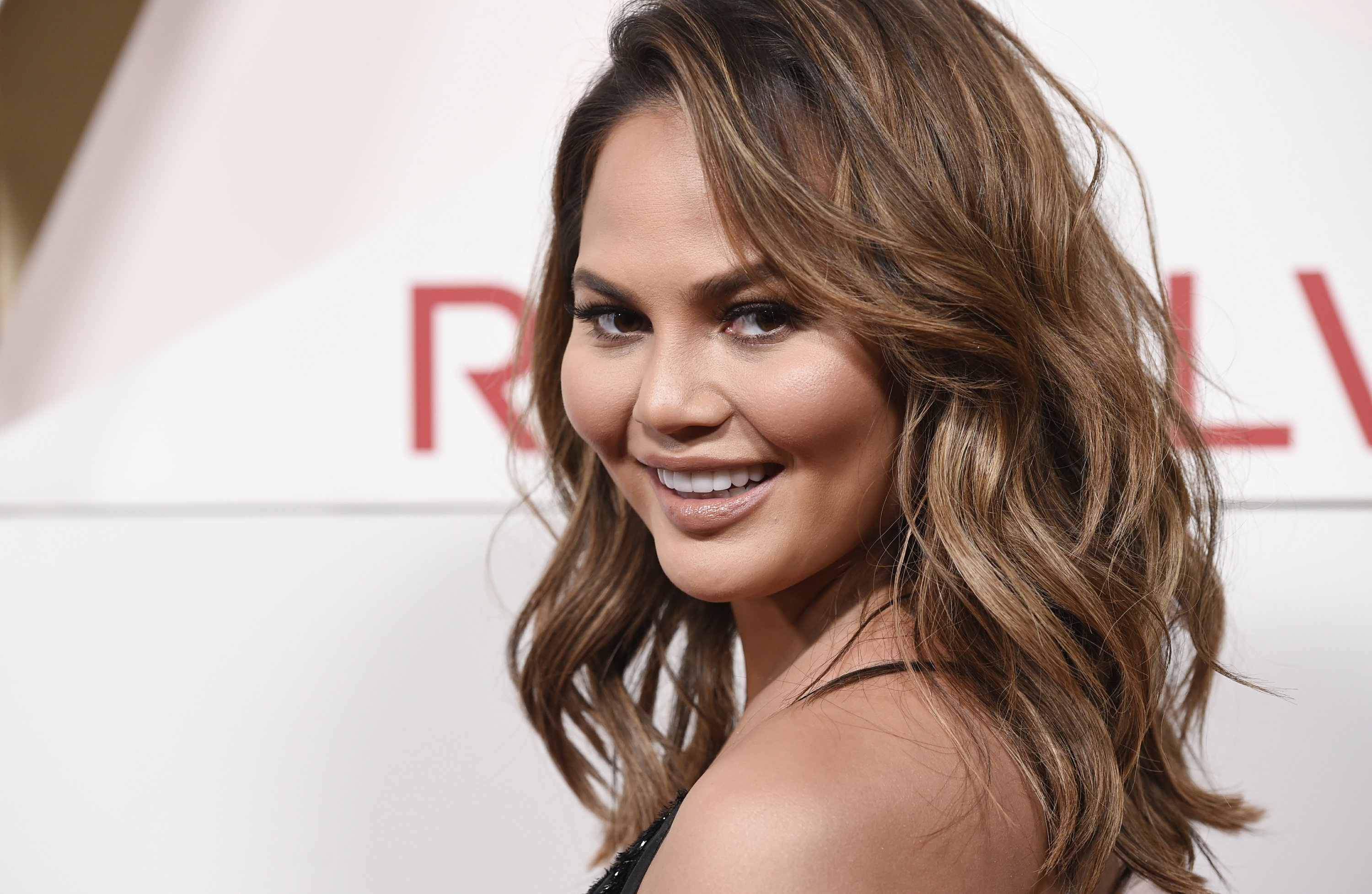 Chrissy Teigen Sets The Record Straight On Her Last Name AP News chrissy-teigen-sets-the-record-straight-on-her-last-name-ap-news