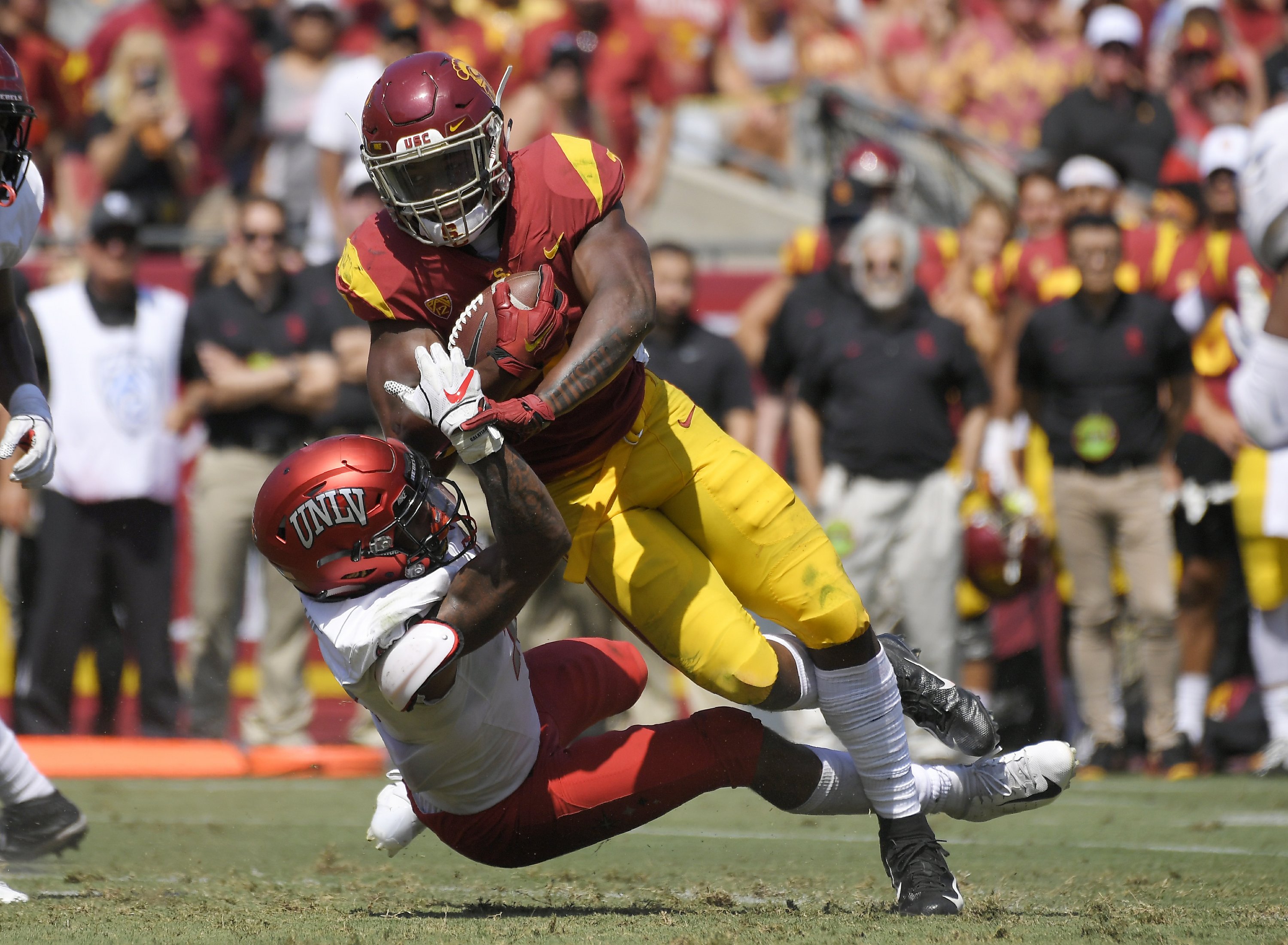Daniels No 15 USC Shake Off Slow Start To Beat UNLV 43 21 AP News
