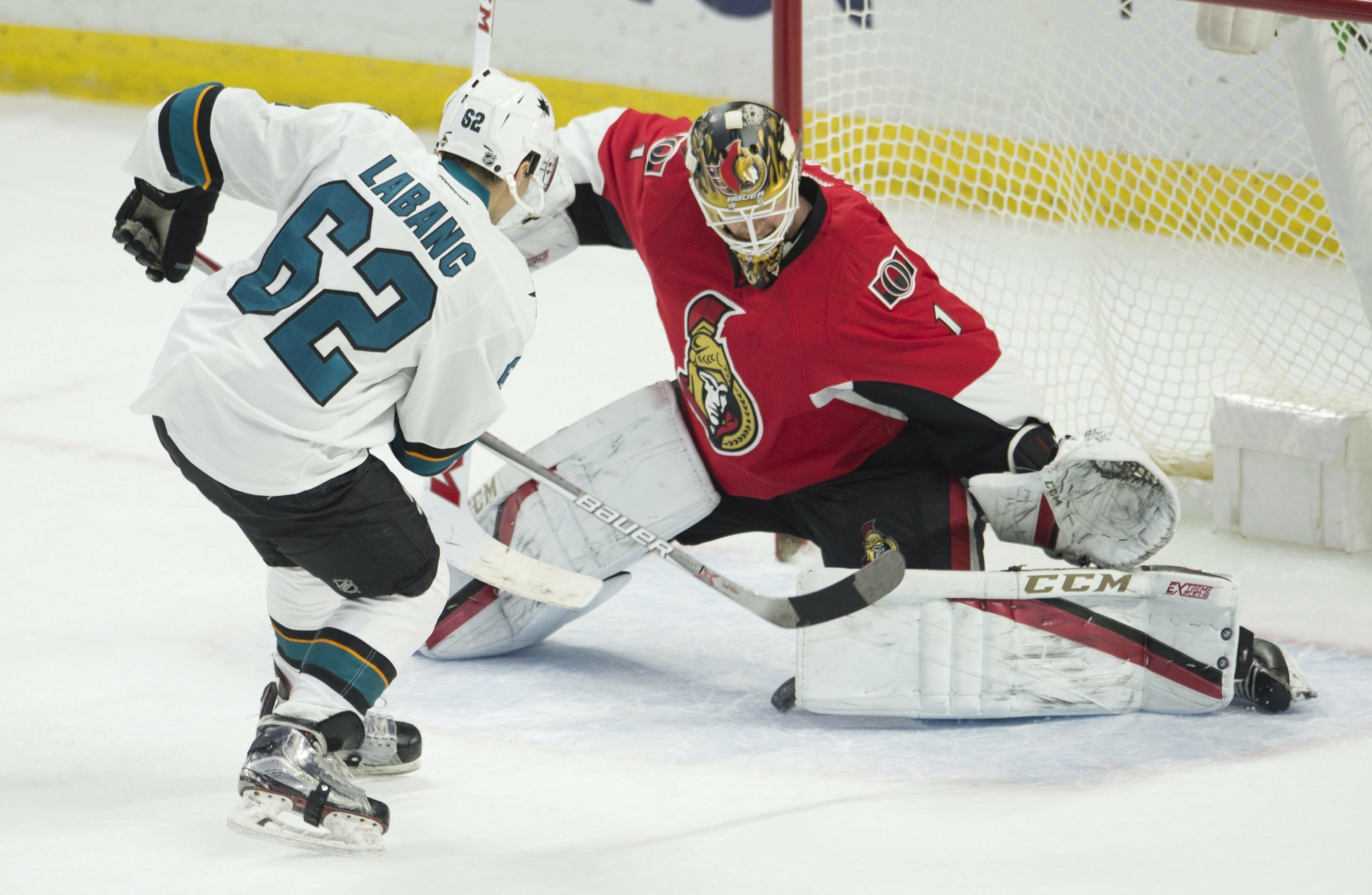 Kevin Labanc scores in shootout, Sharks top Senators 4-3 | AP News