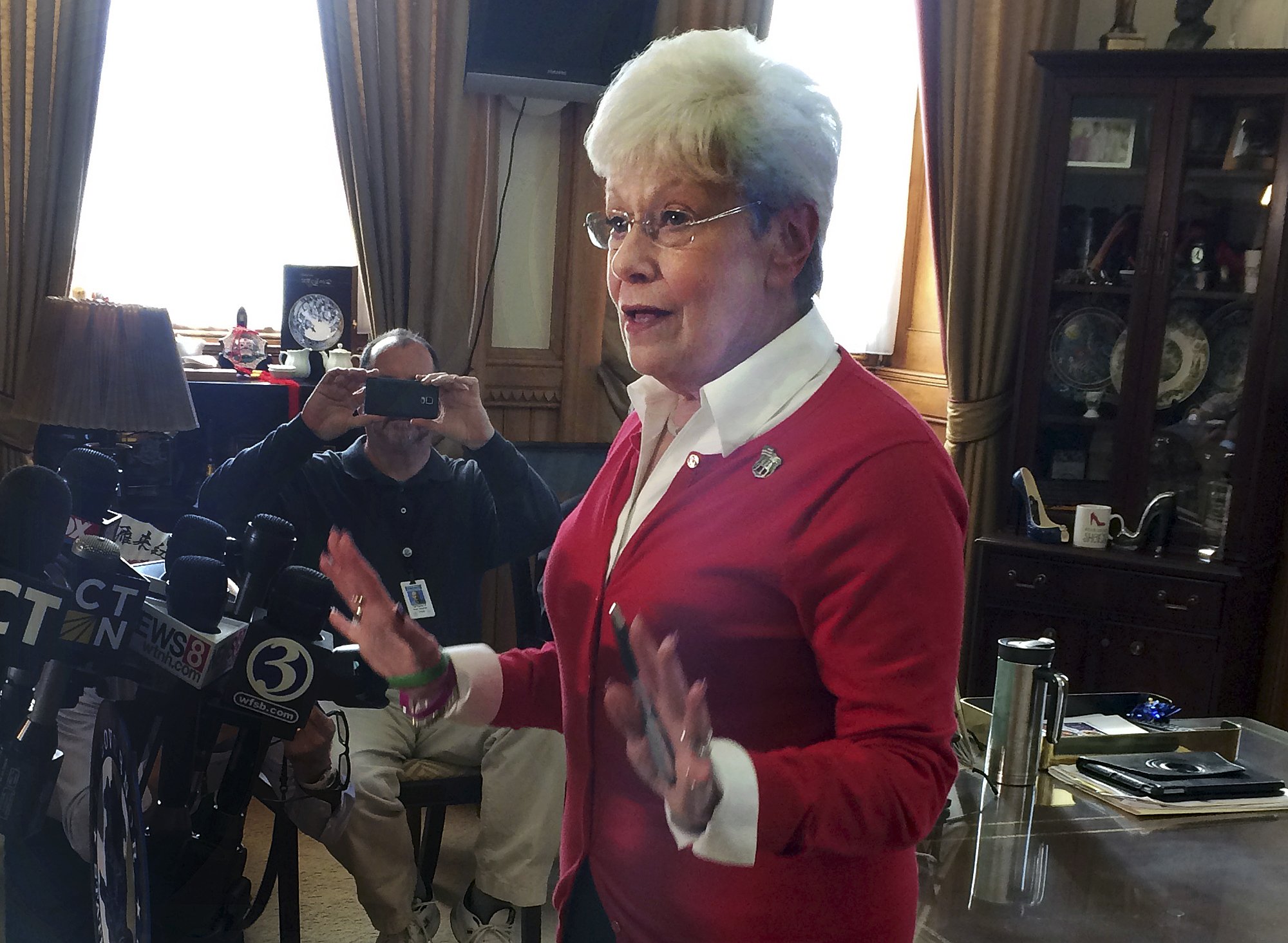 Wyman says she won't run for Connecticut governor in 2018 | AP News