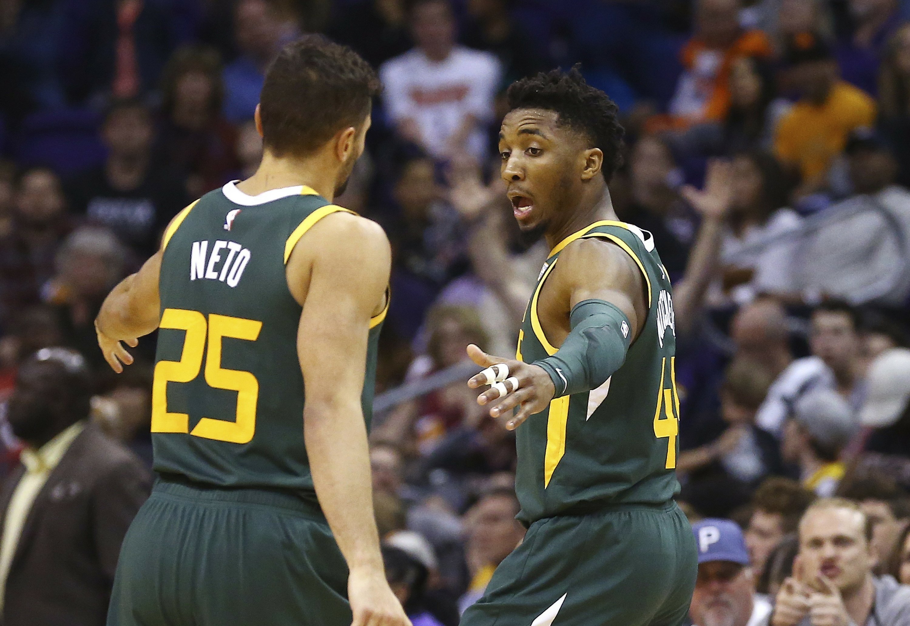 Mitchell e Ingles llevan a Jazz a triunfo ante Suns | AP News