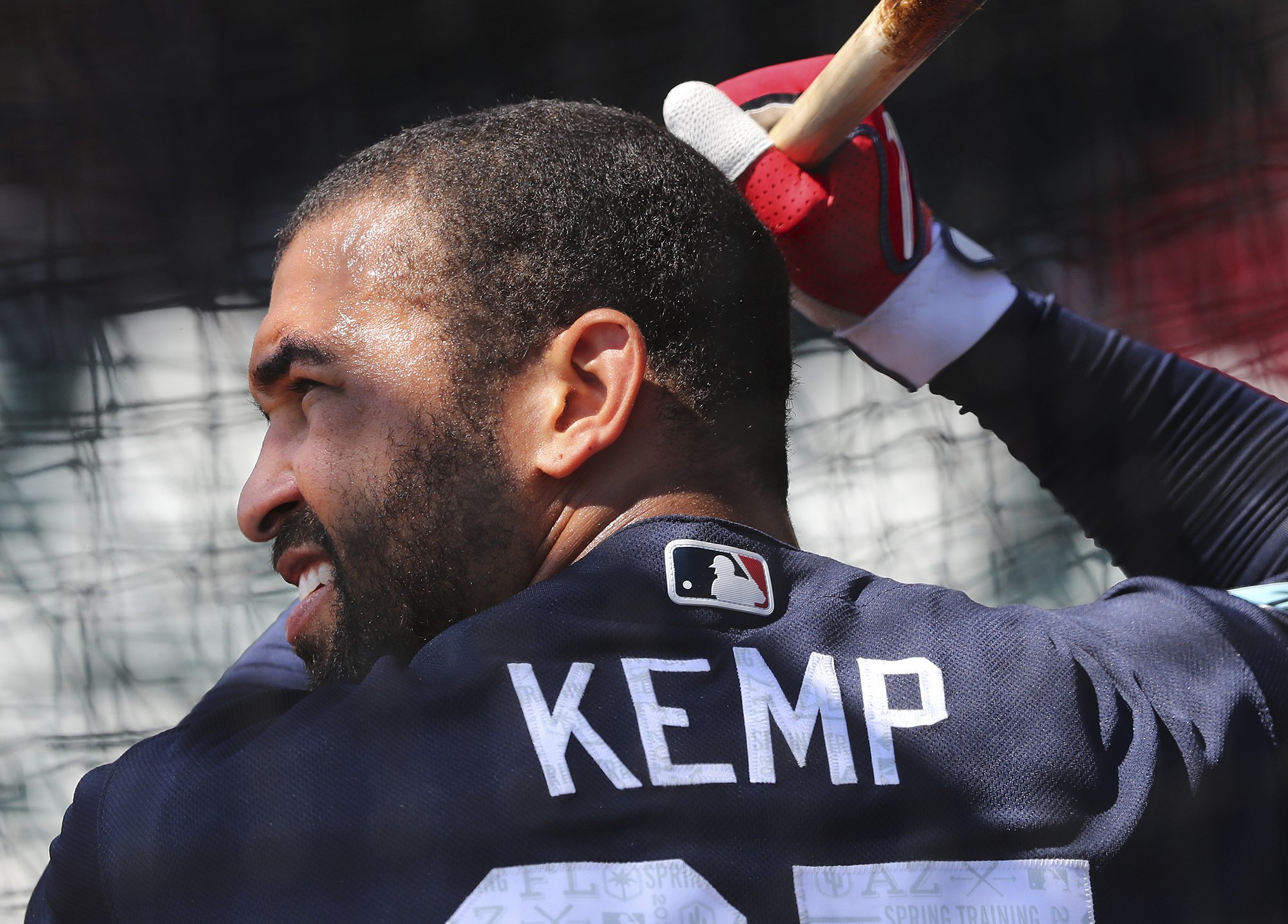 Revamped lineup gives Braves plenty of hope heading into '17 | AP News