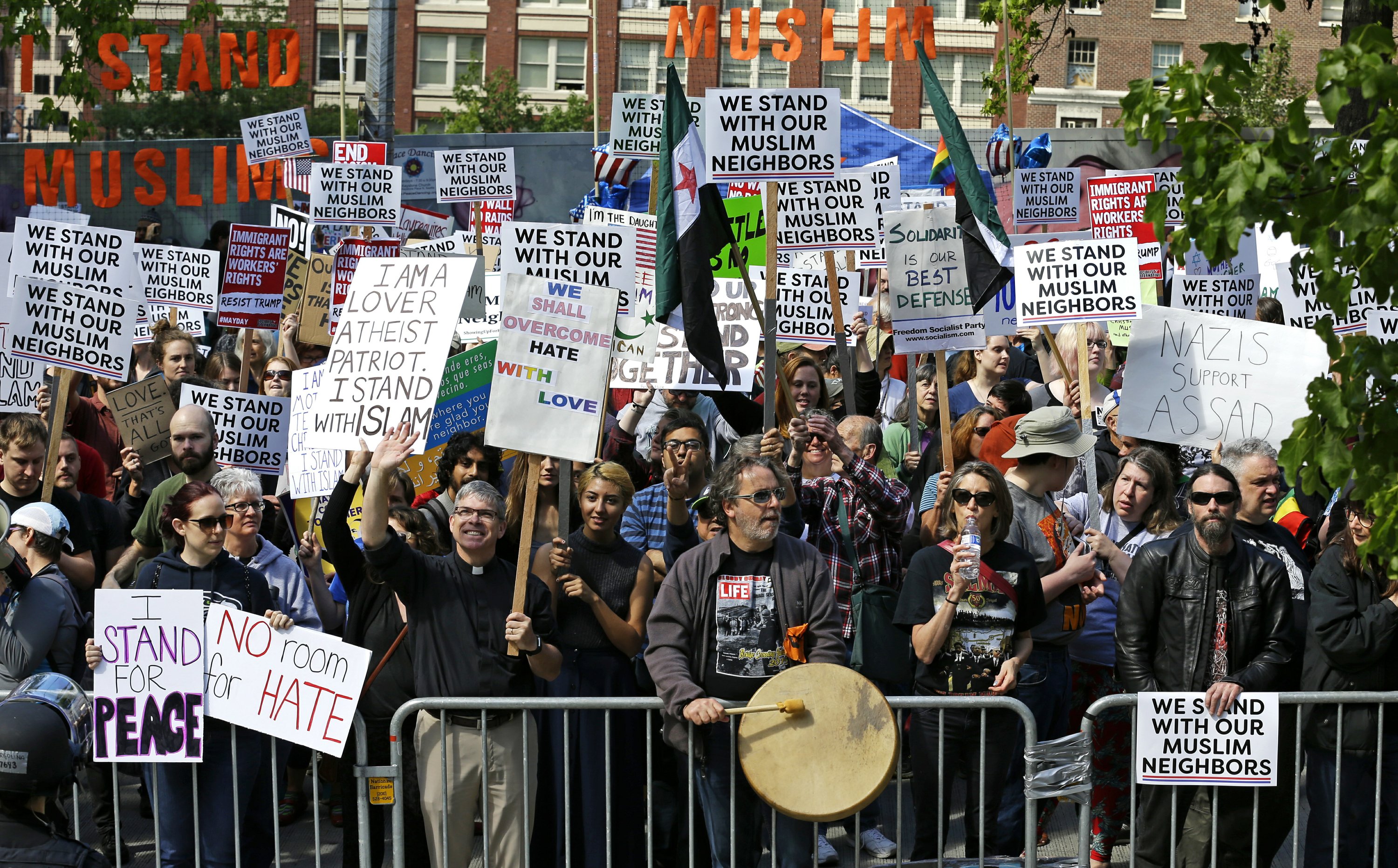 Rallies against Islamic law draw counter-protests across US | AP News