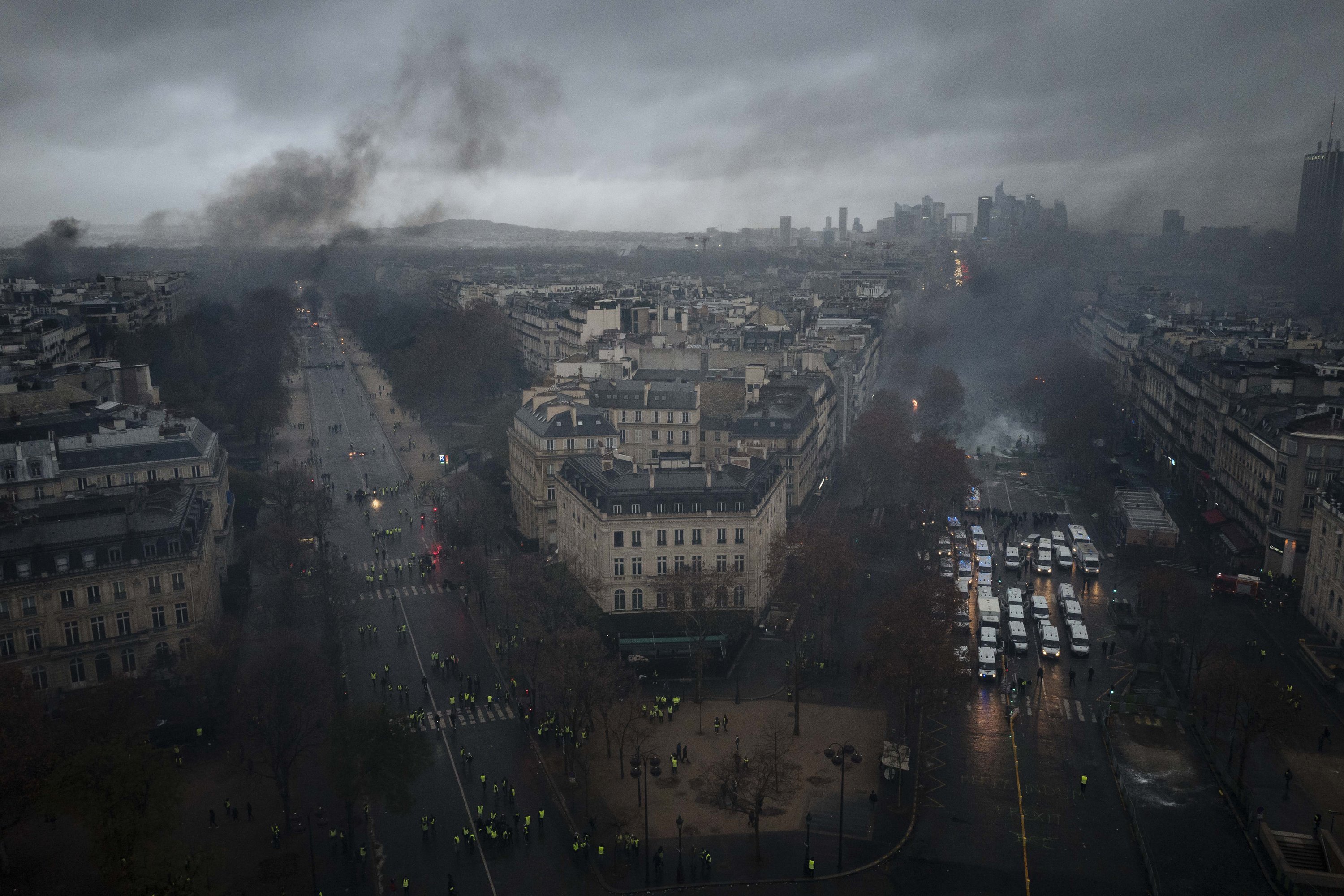 Paris assesses injuries, damage after worst riot in decade | AP News