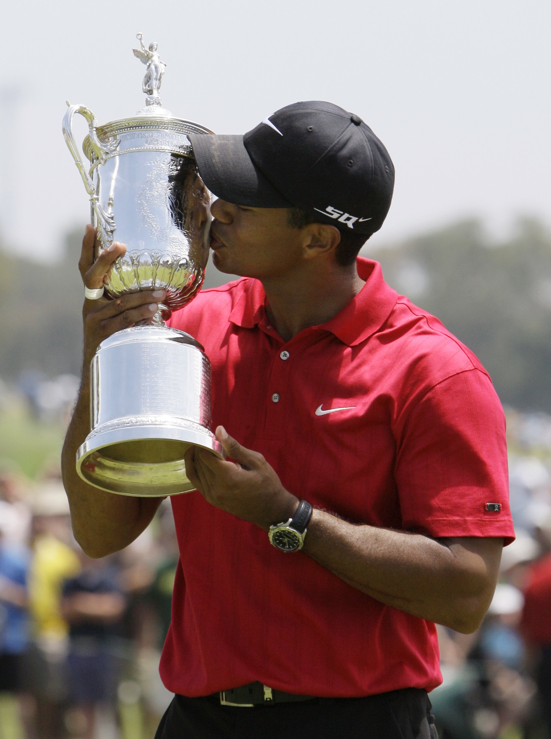 Tiger's last major win 10 years ago a testament to willpower | AP News