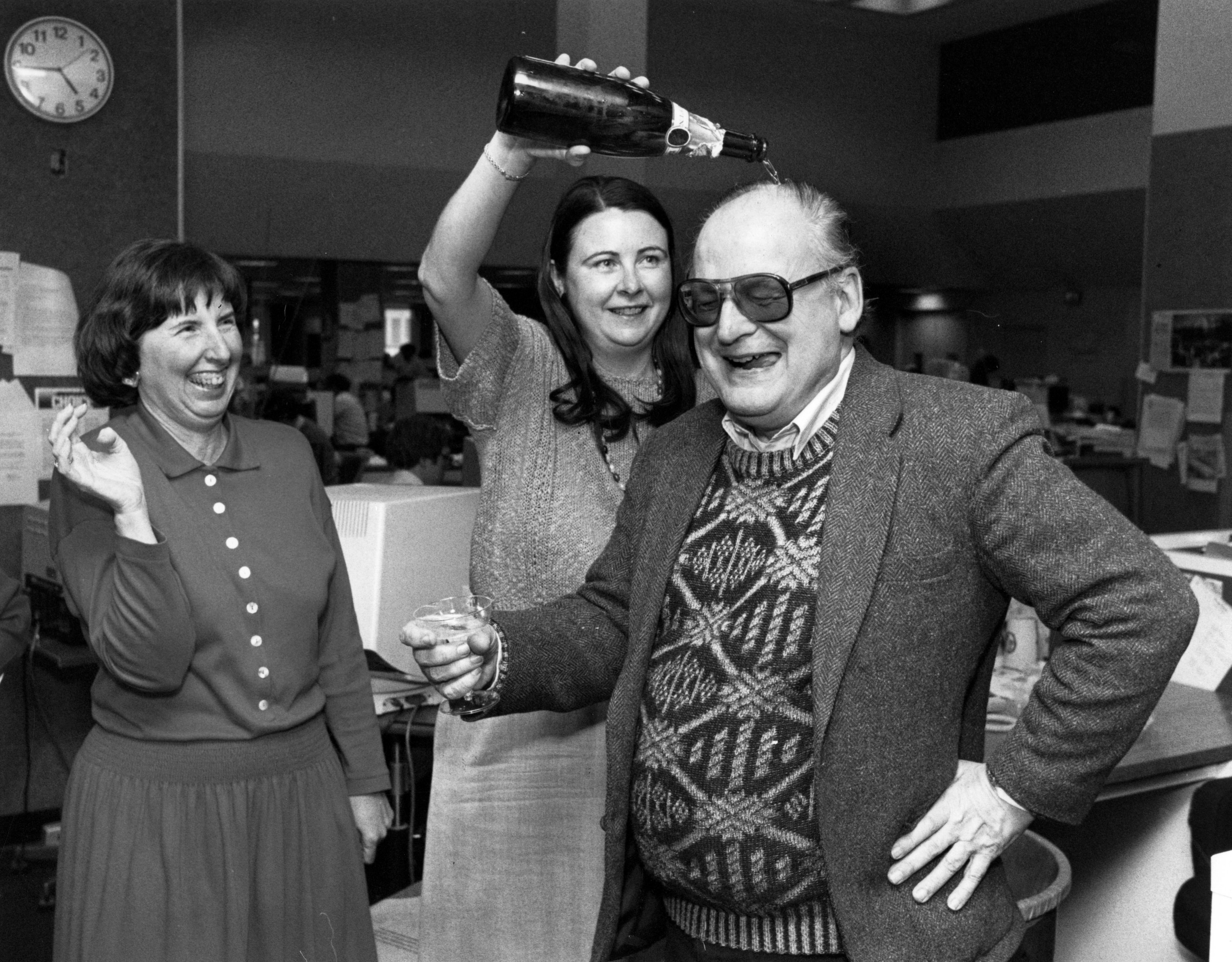2-time Pulitzer-winning reporter for Chicago Tribune dies | AP News