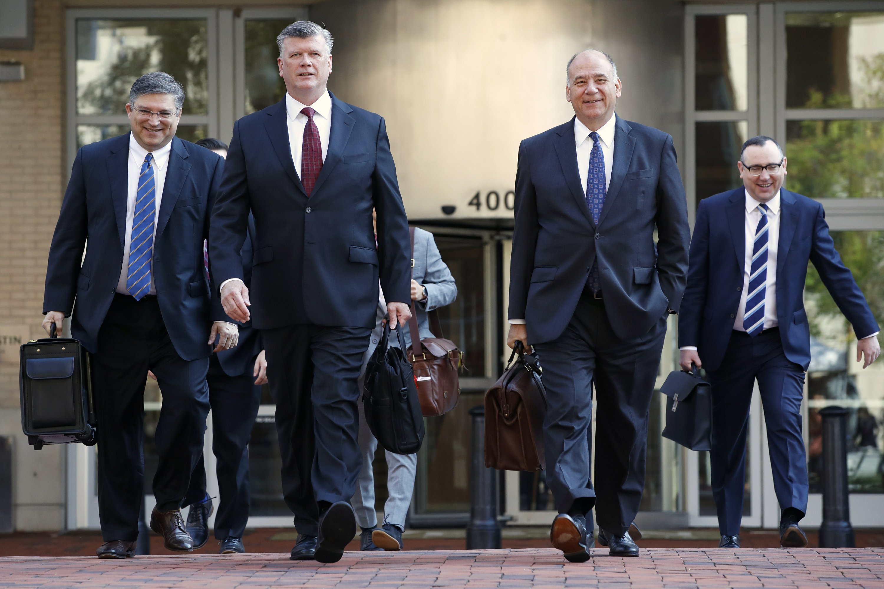 Gates, star witness against Manafort, concludes testimony | AP News