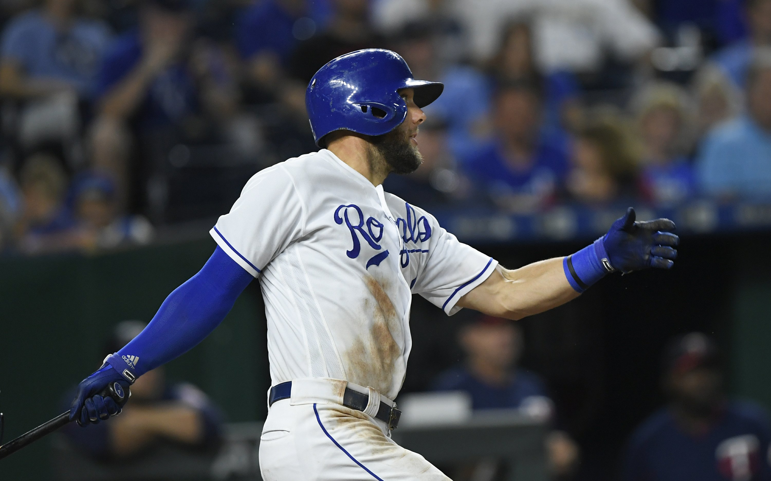 Kennedy sharp, Gordon with 5 RBIs as Royals beat Twins 10-3 | AP News