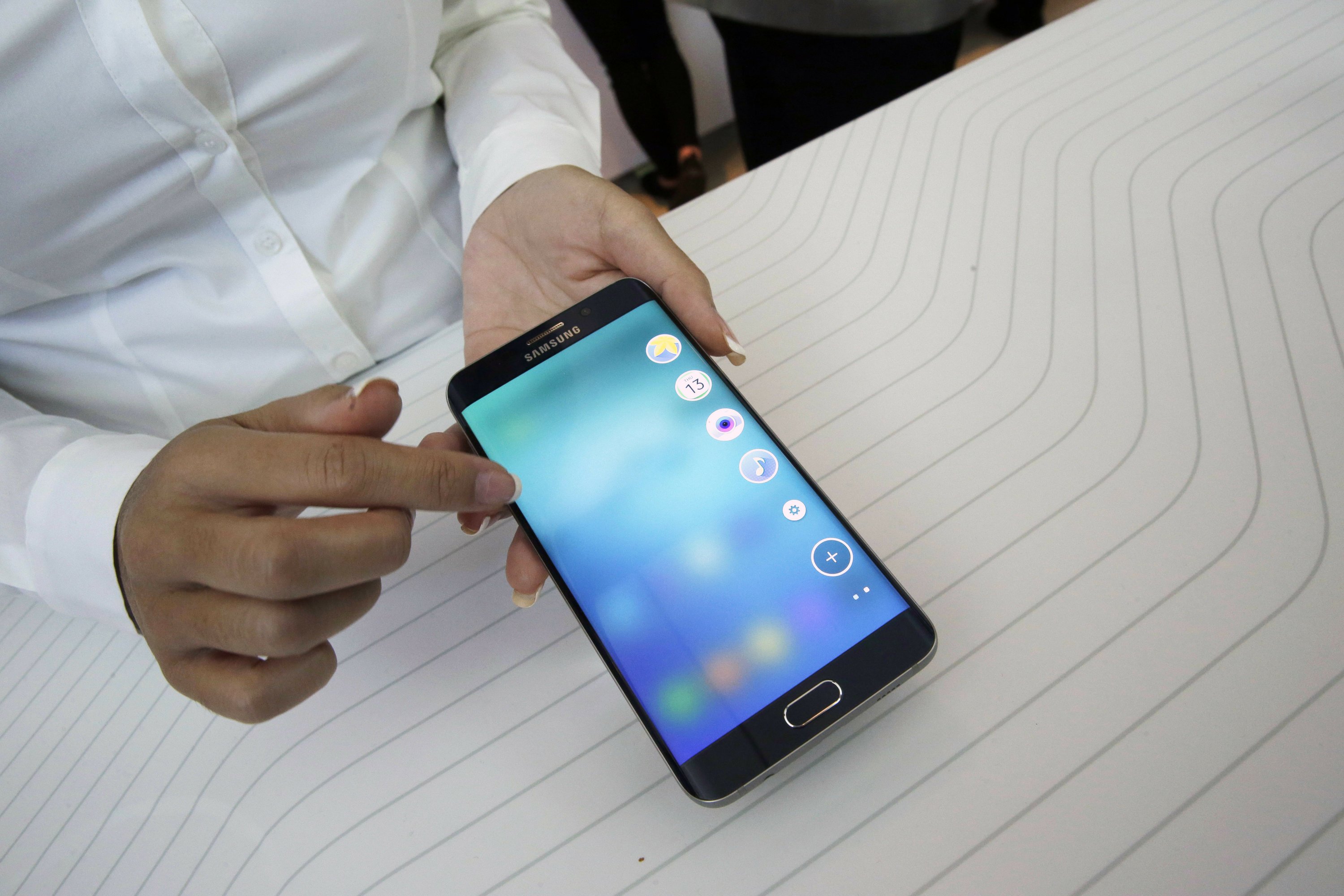 There's no need to spend $999 for a good phone these days | AP News