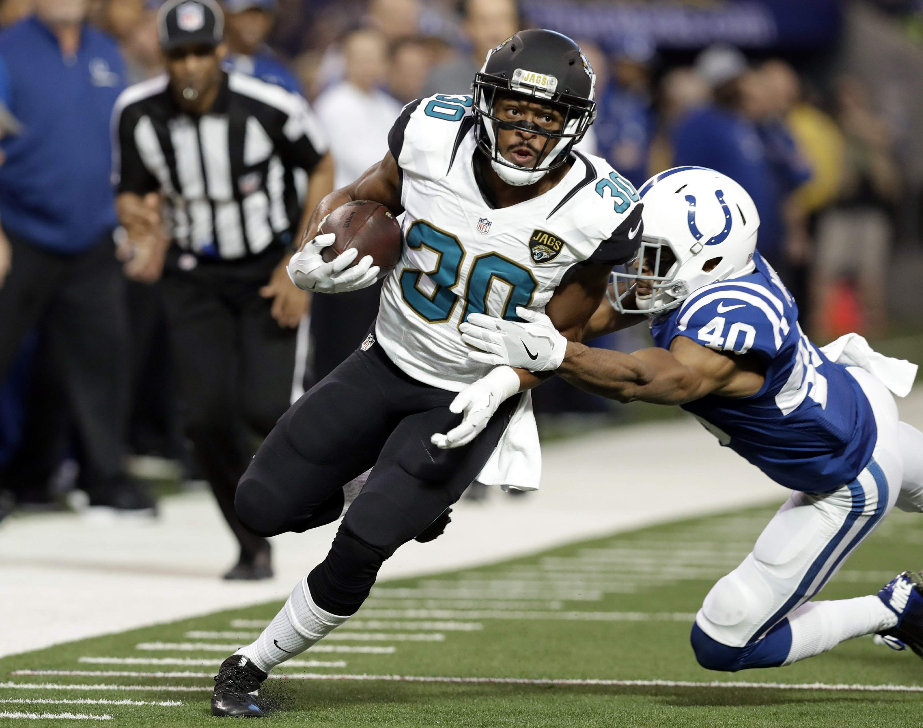 Mathis, Colts finally celebrate with 24-20 win over Jags | AP News