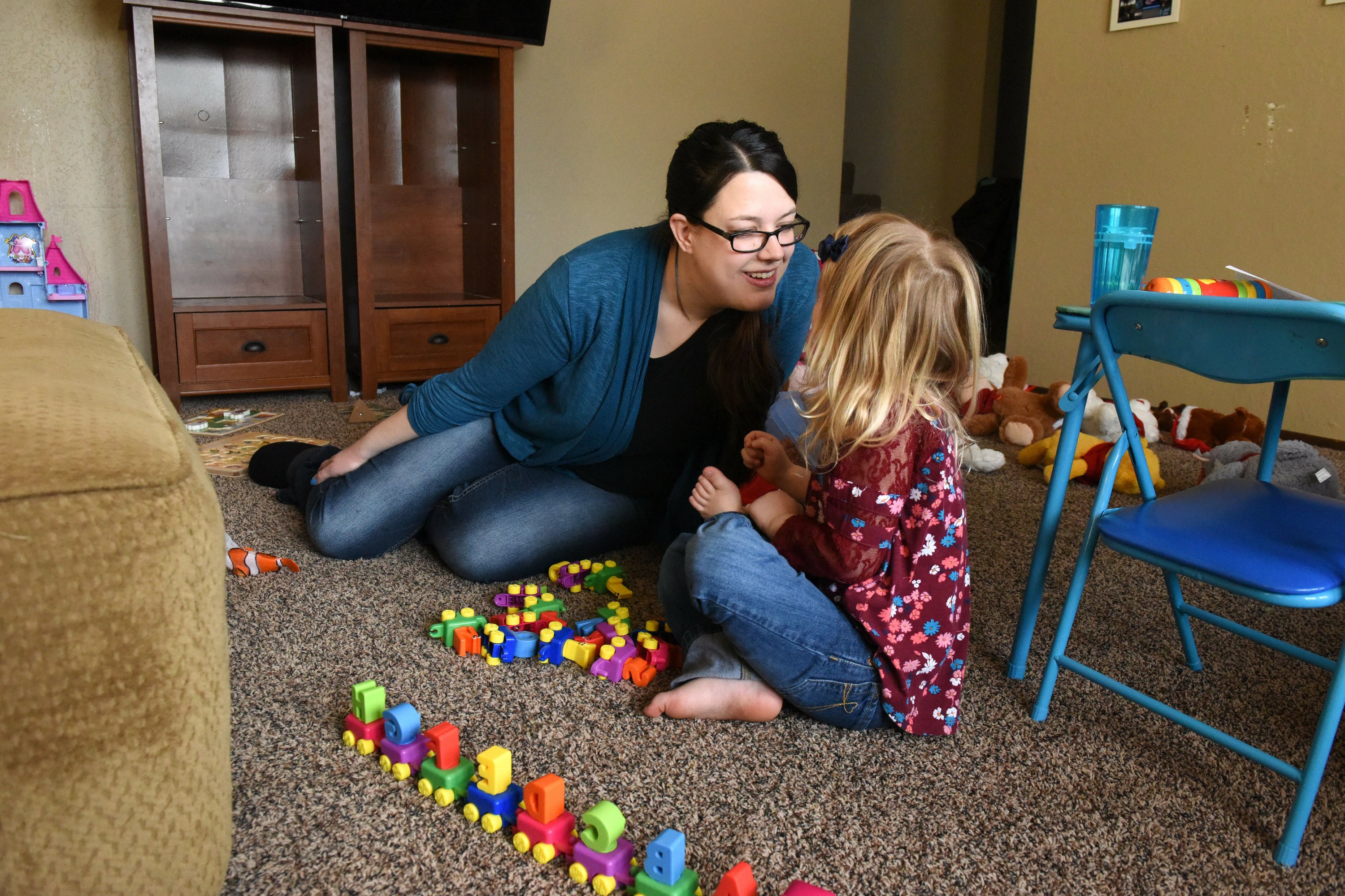 South Dakota parents look for autism treatment coverage | AP News