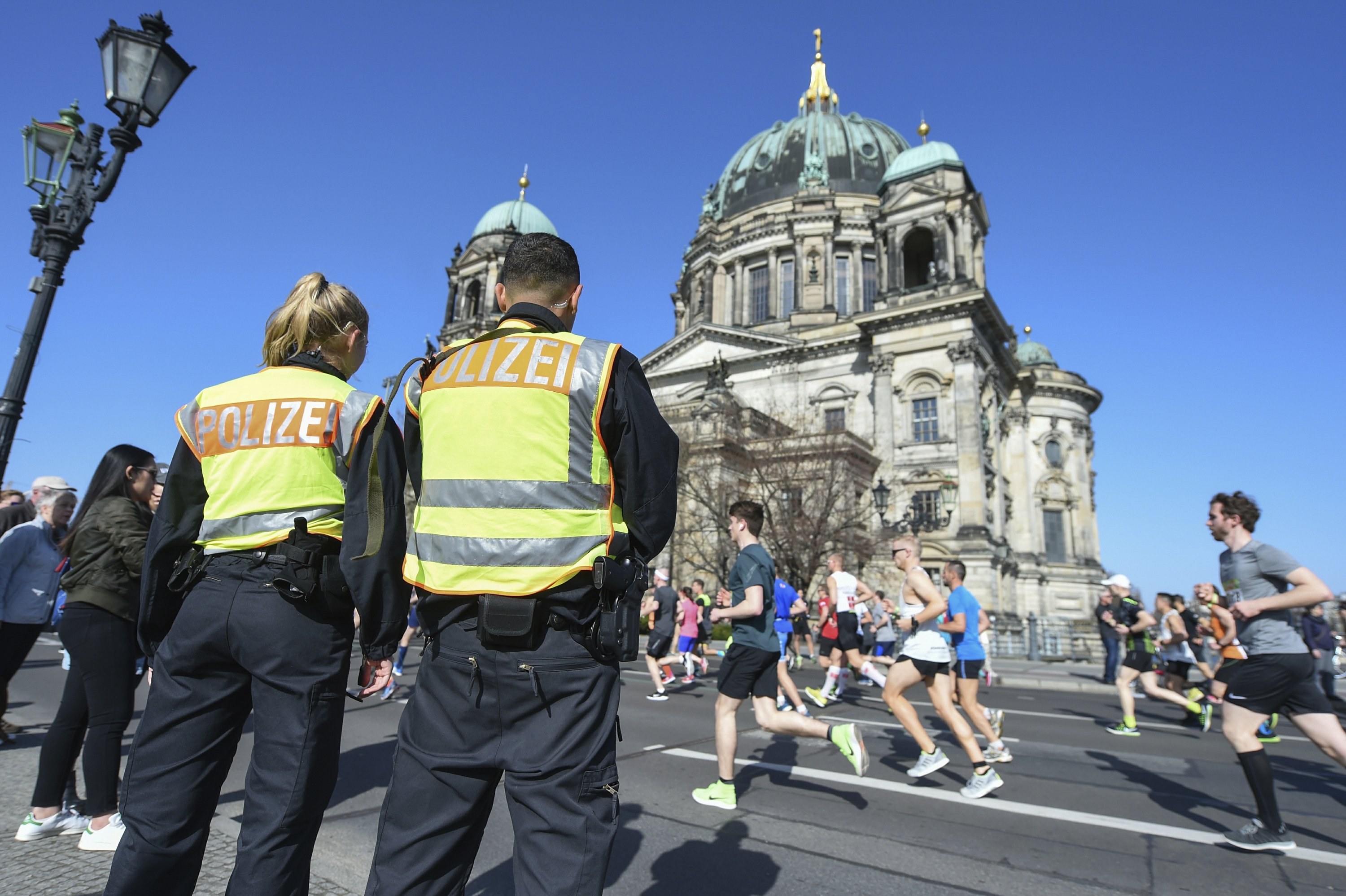 6 detained amid 'vague indications' of attack at Berlin race | AP News