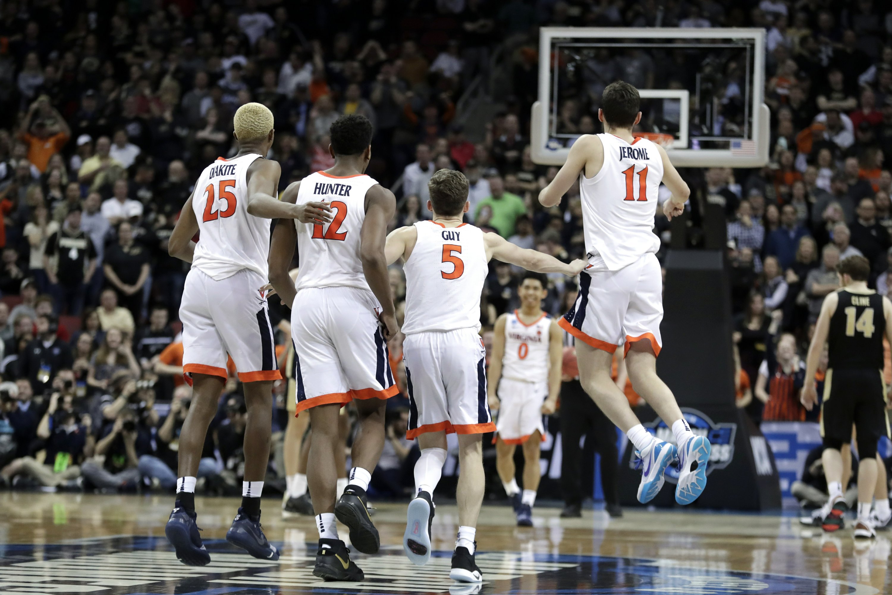 Virginia, Texas Tech give Final Four certain new look | AP News