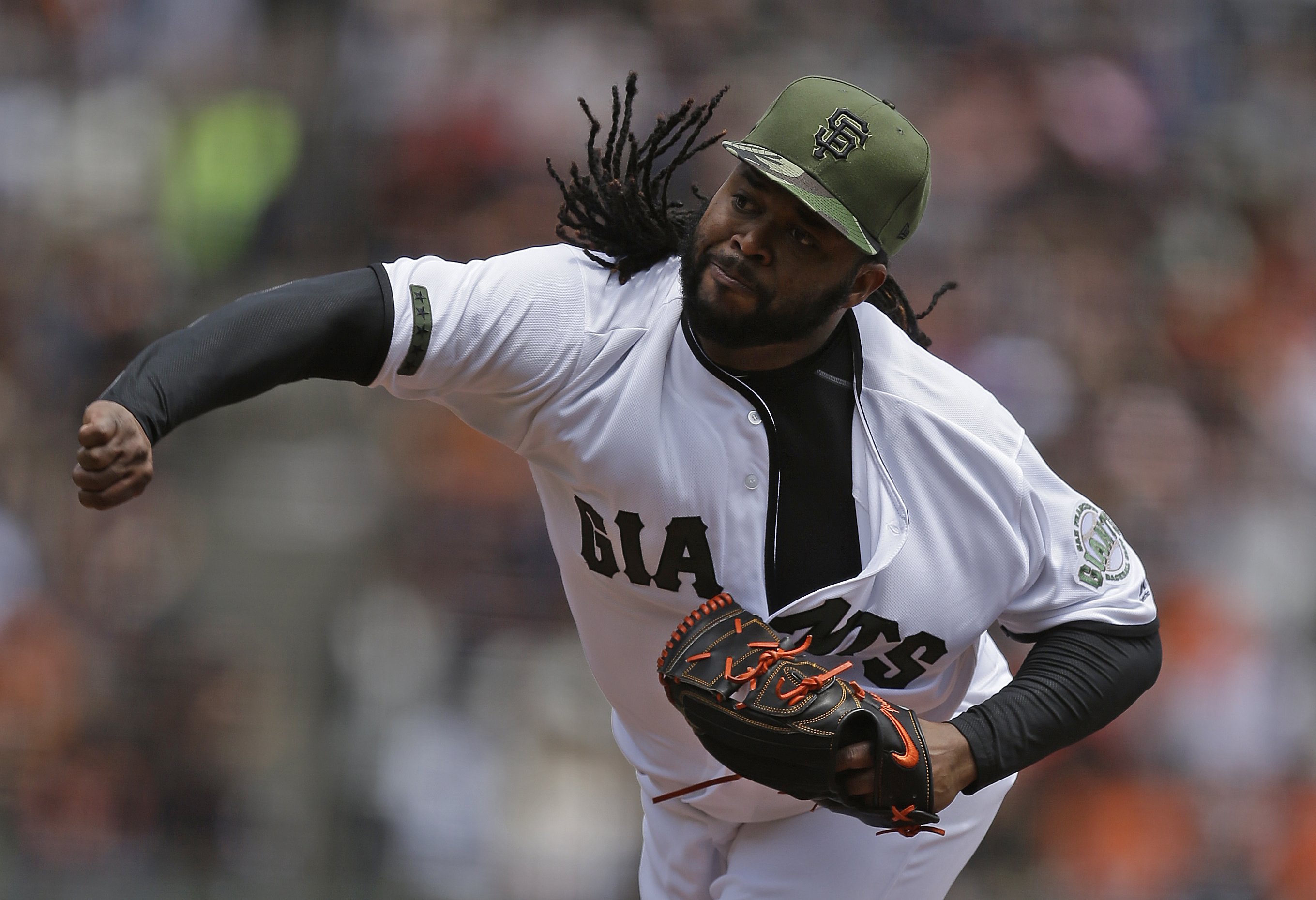 Cueto bounces back as Giants top Braves 7-1 | AP News