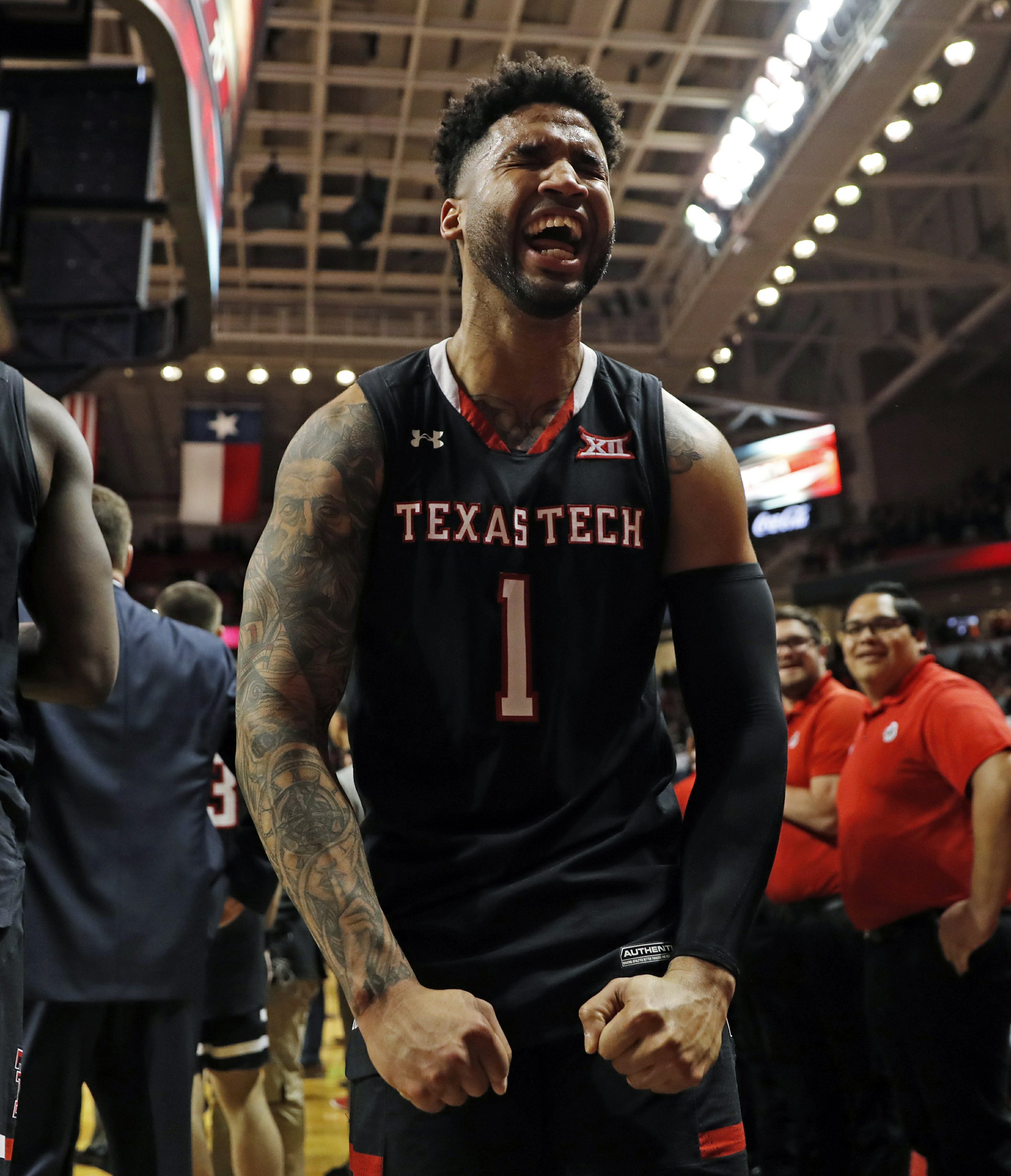 Big 12 title race down to Texas Tech, Kansas State | AP News